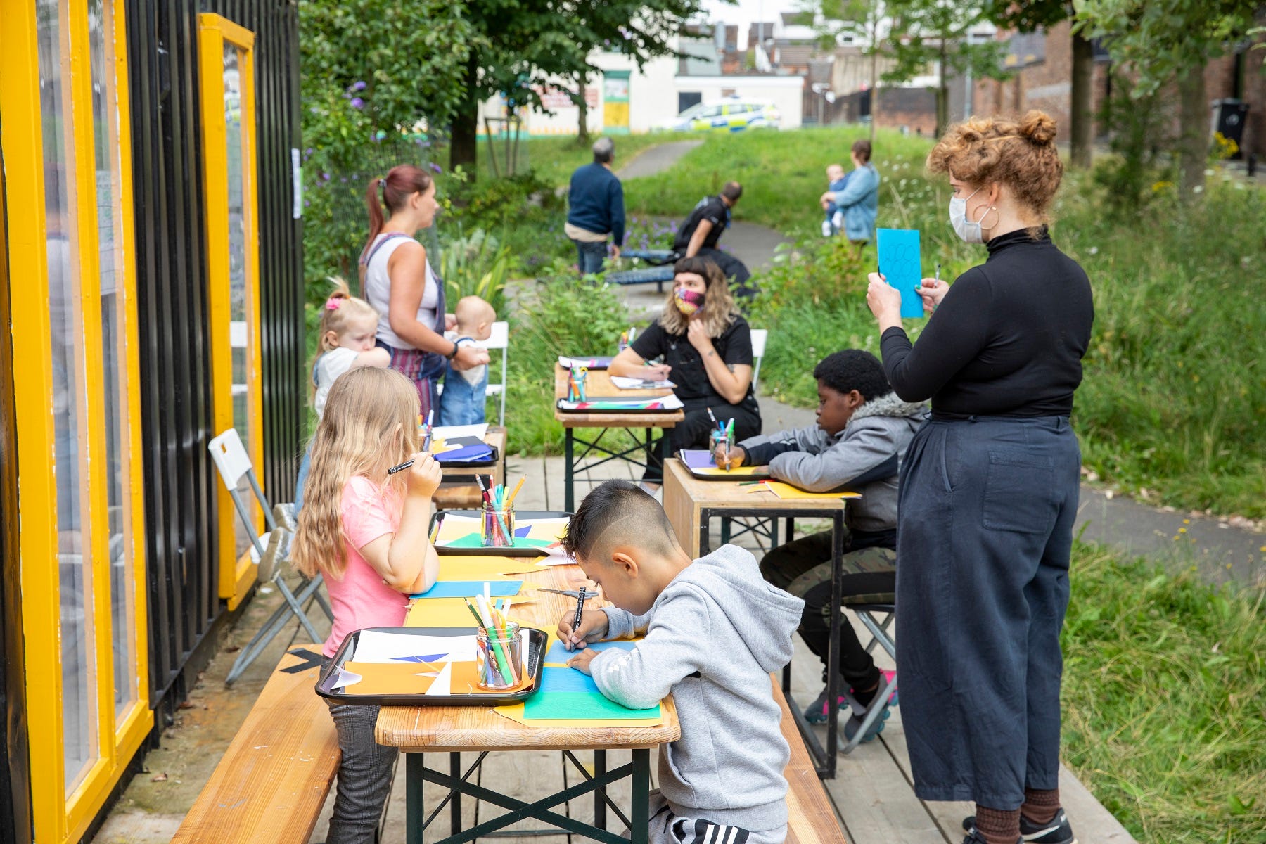 005: Good News for Stoke & Staffordshire - The Knot