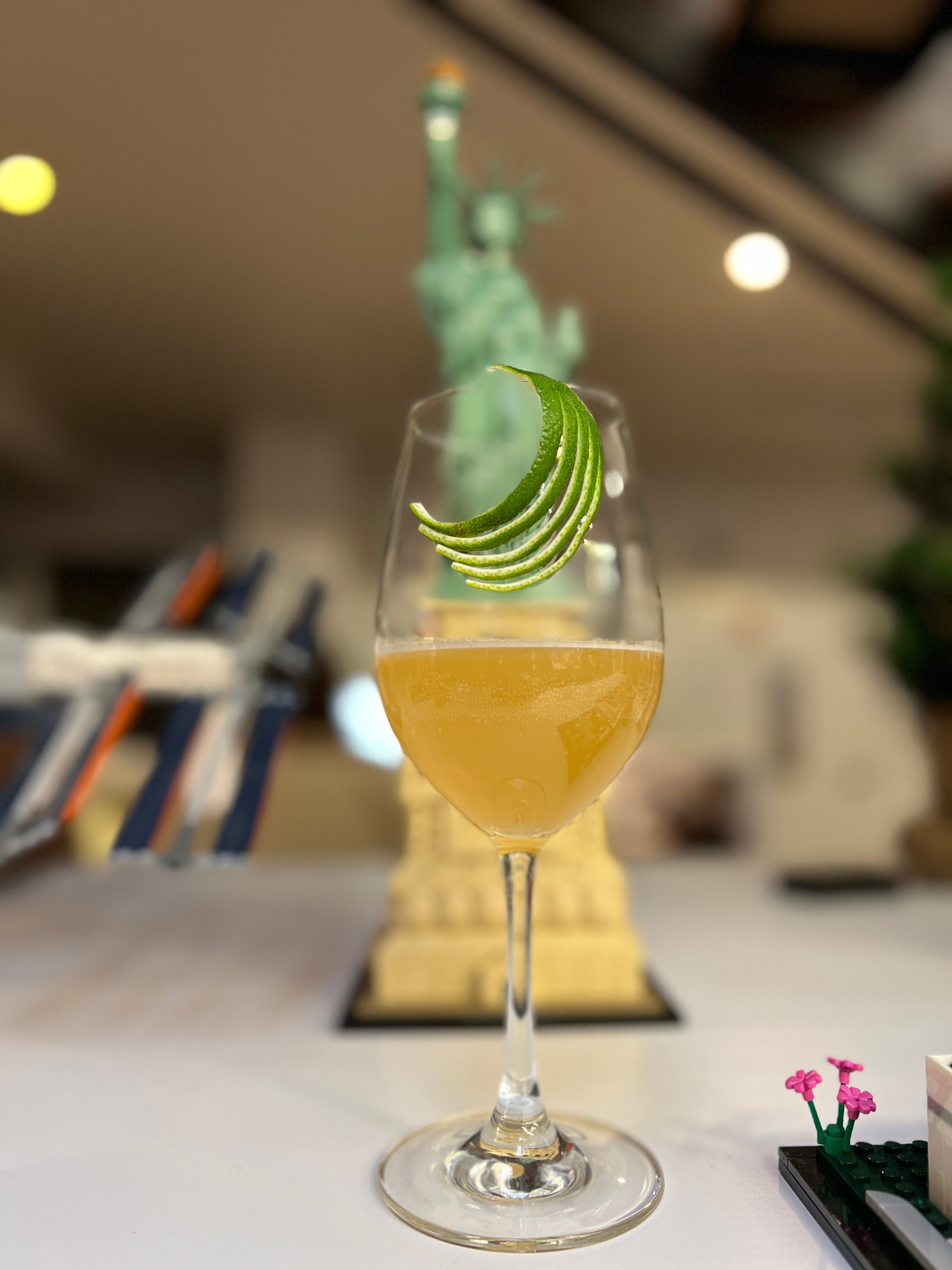 An amazing sparkling cocktail to close out the year