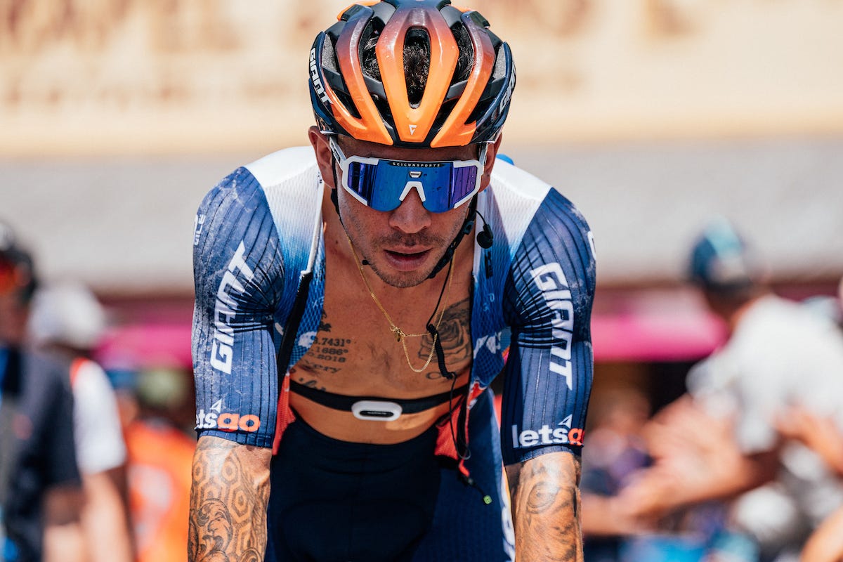 Ineos Grenadiers back in for Caleb Ewan 🇦🇺 🇬🇧