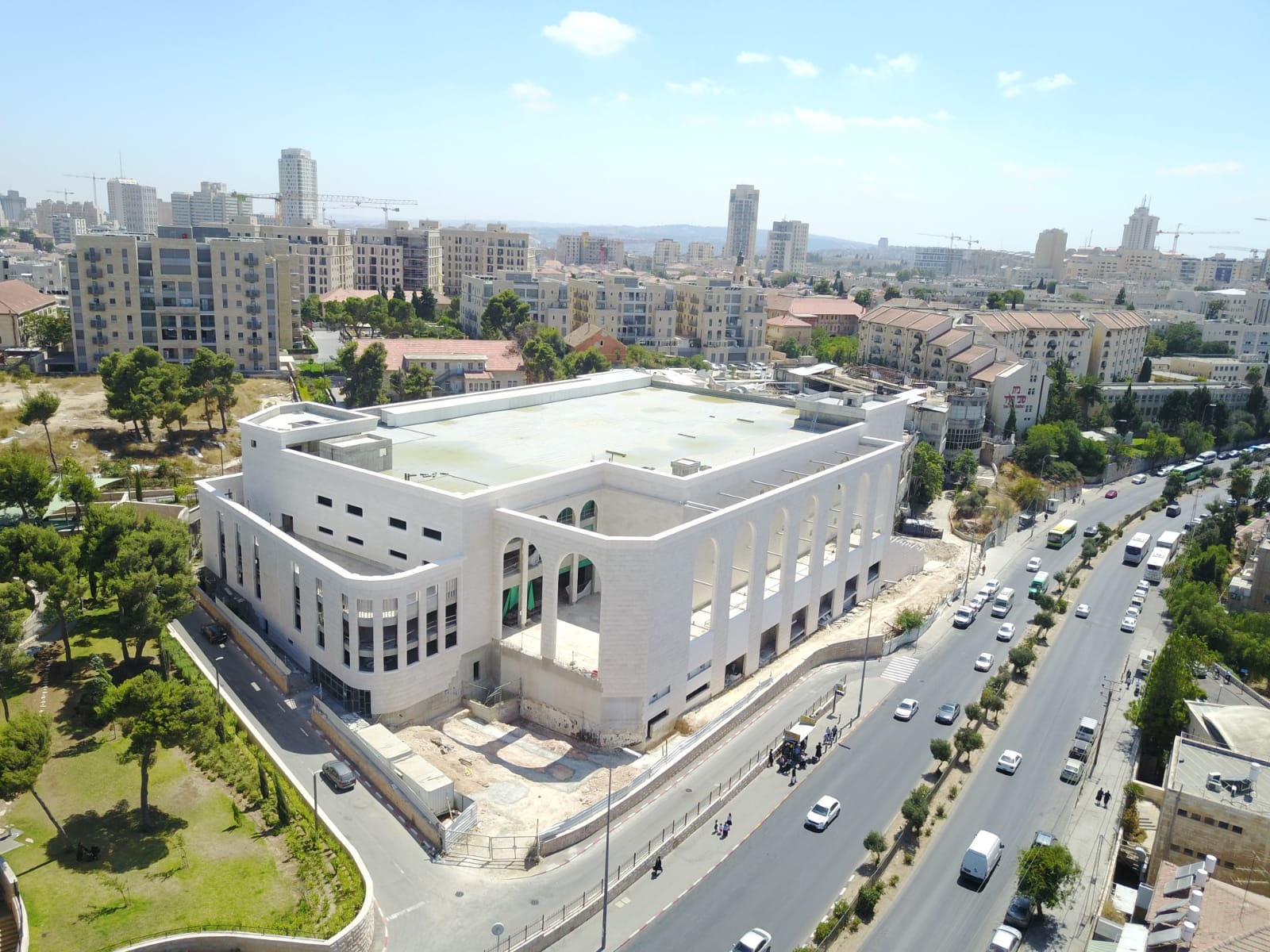 #357: Should We Build Synagogues Or Jews?