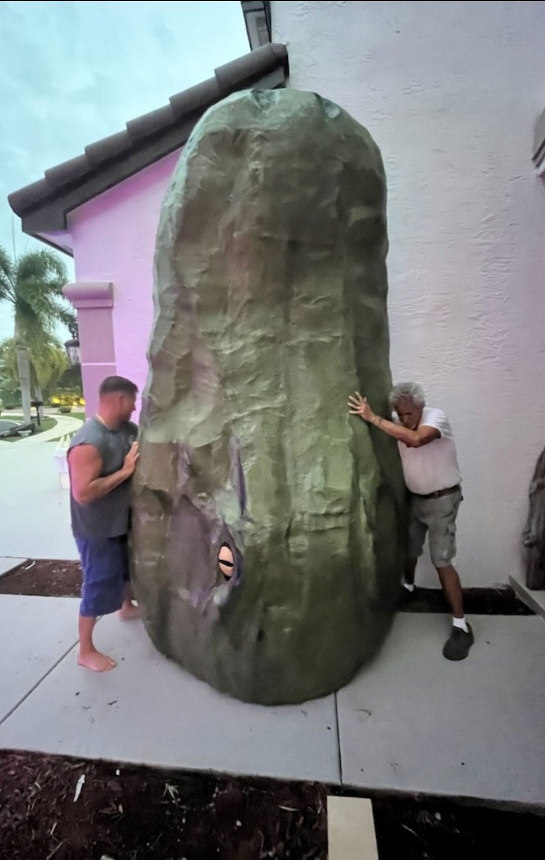 #9: Giant Alligator Entrance - Haunt Makers