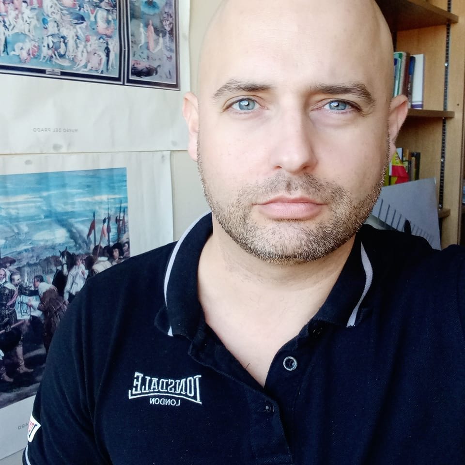 Carlos Conde Solares | Substack