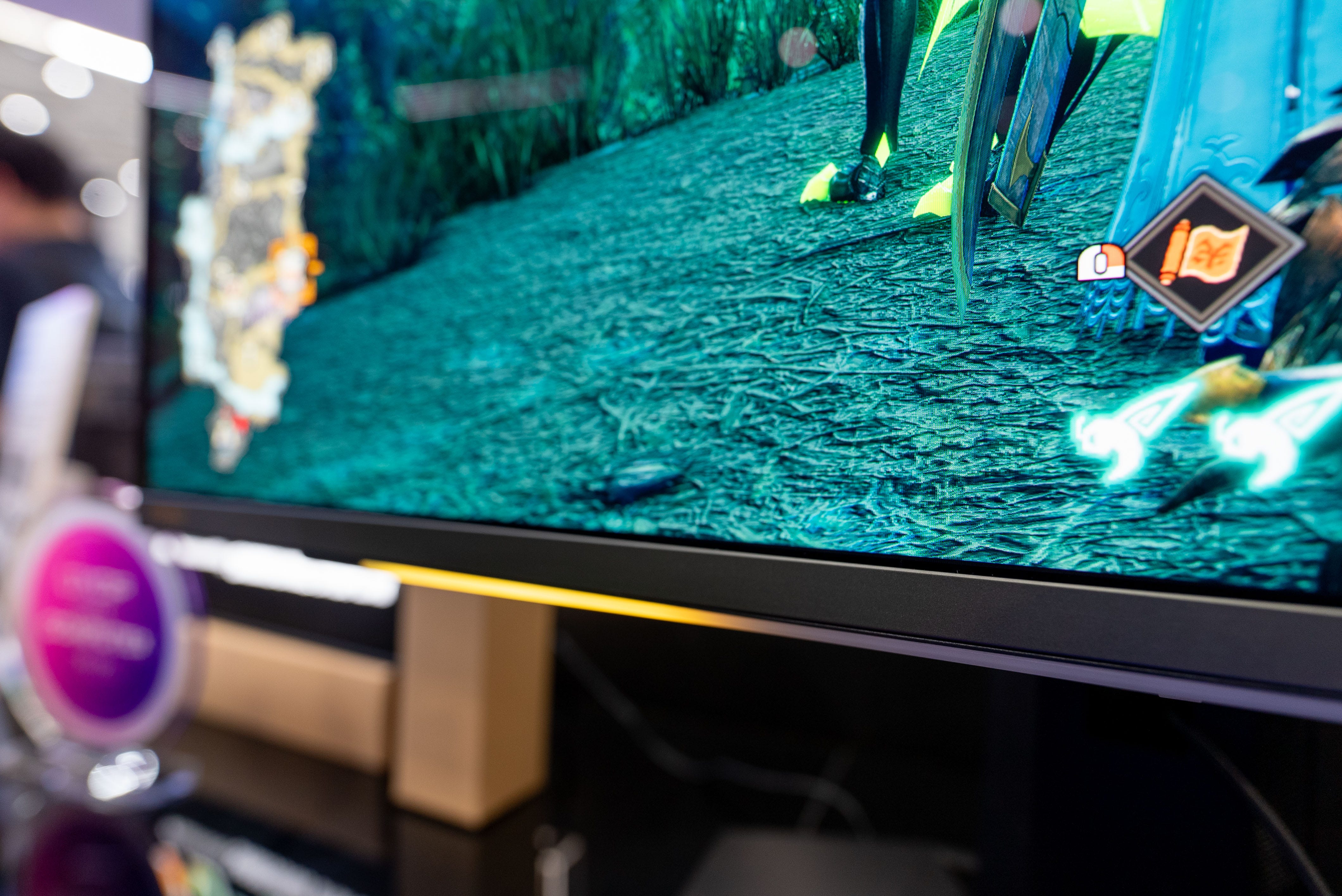 MSI MEG 321URX is the world's first gaming AI monitor