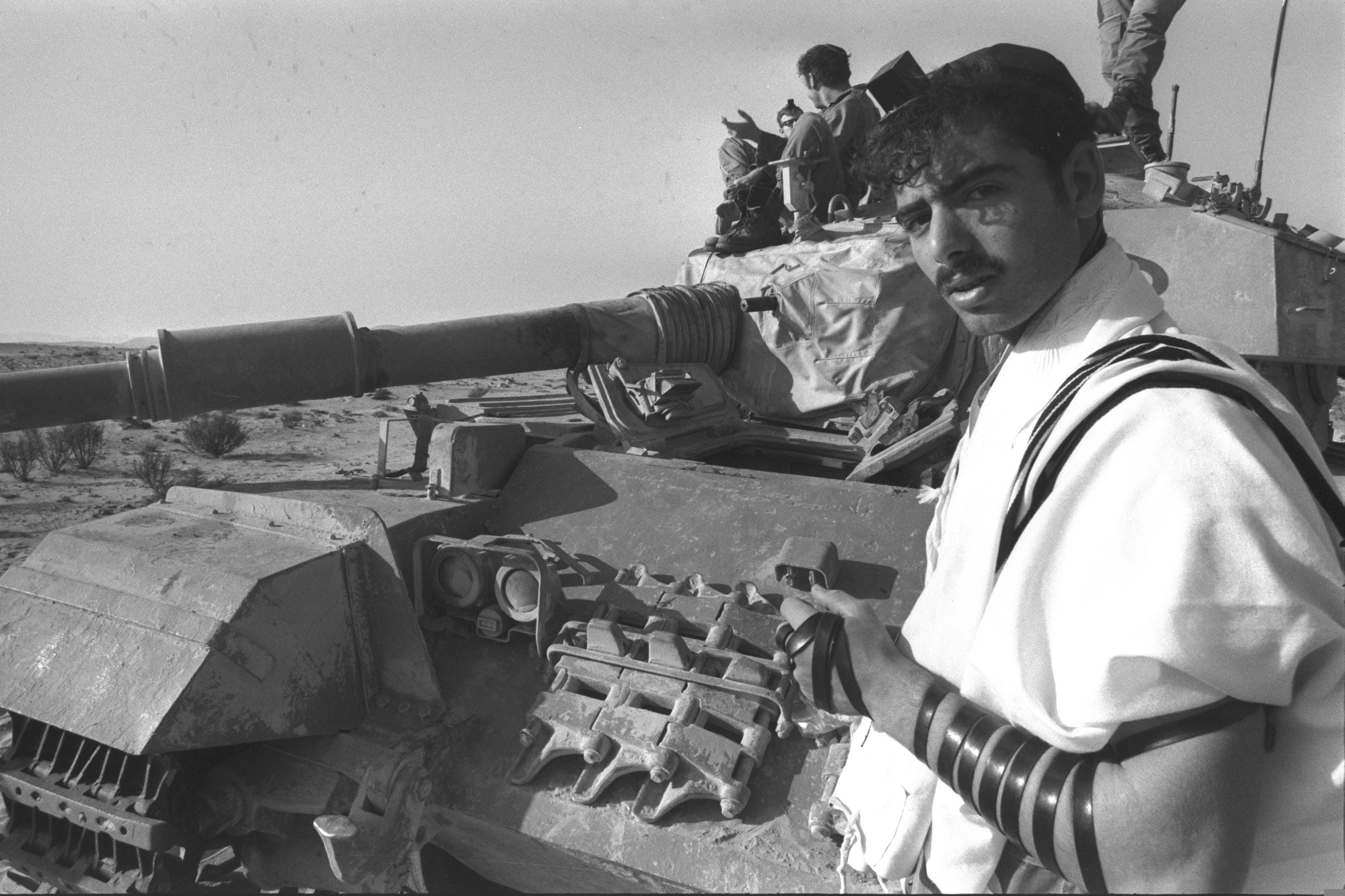 PODCAST: History of Israel Tanks - Jewish History Moment podcast with ...