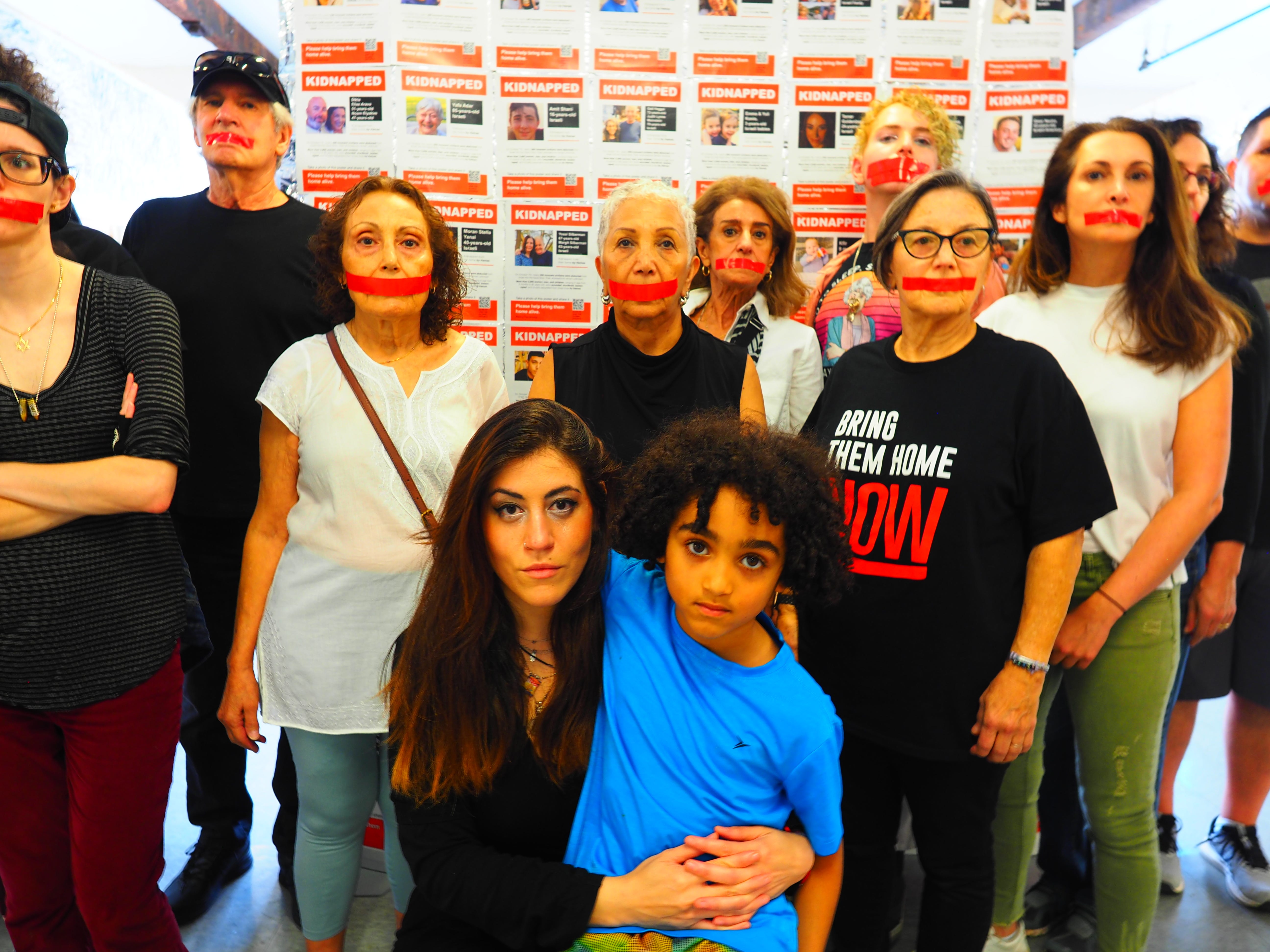 Meet Ronit, Israeli Artivist - by Miranda Lapides