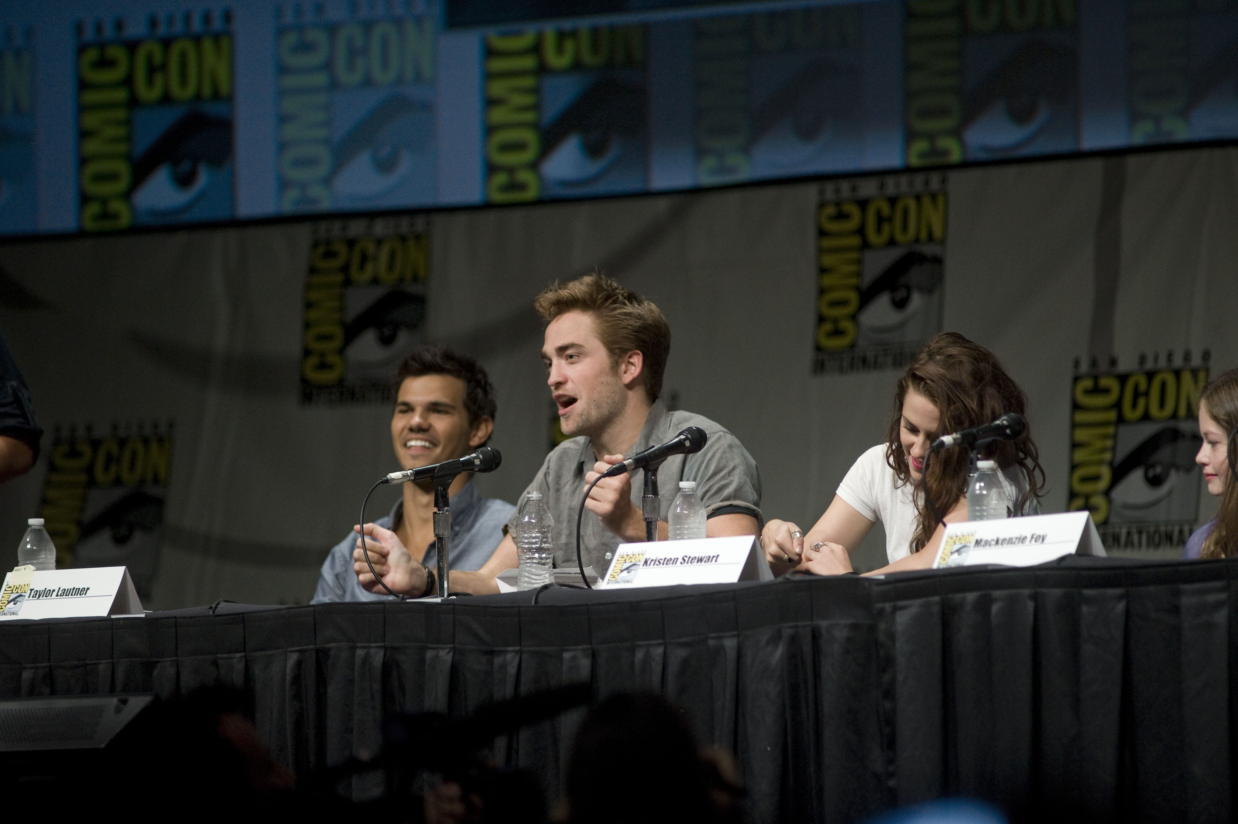 Revisiting Twilight's impact on Comic Con - by Sarah