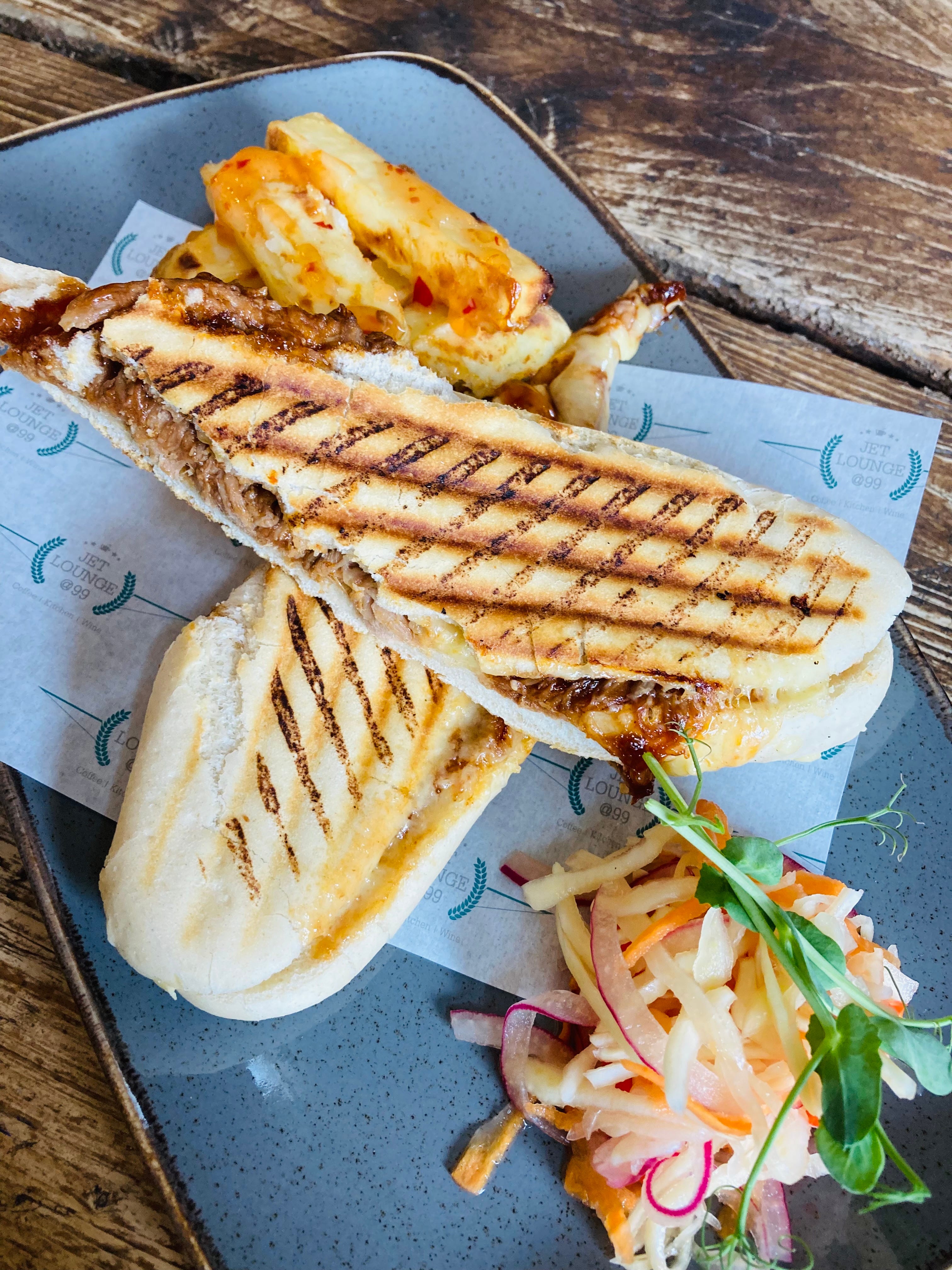 Review of Jet Lounge cafe in Hadleigh 2023