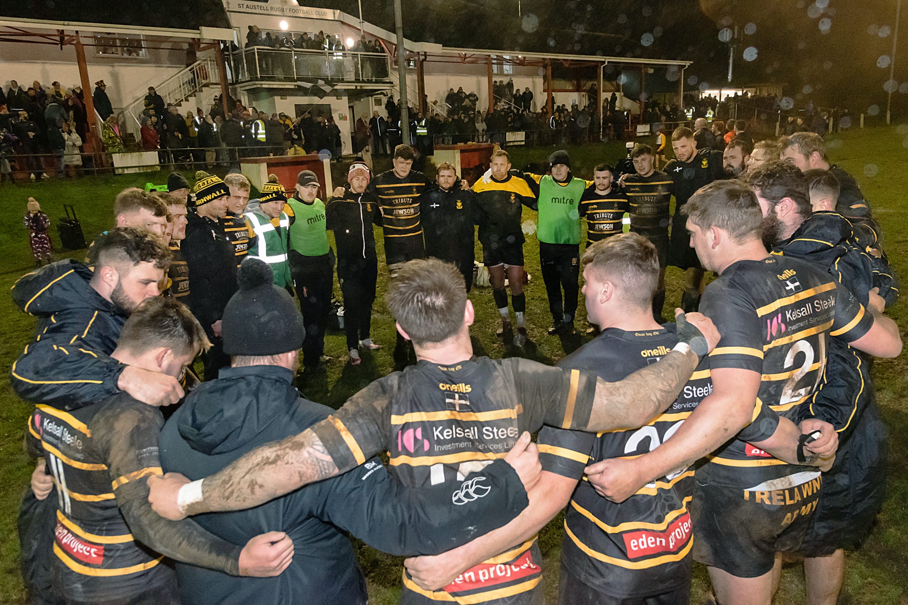 🏉 Cornwall Rugby: Black and Gold thrash Devon to retain Tamar Cup