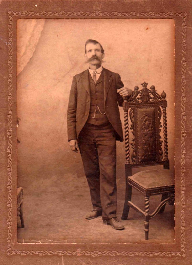 John and Mollie Snyder Avey of Hedgesville had 11 children