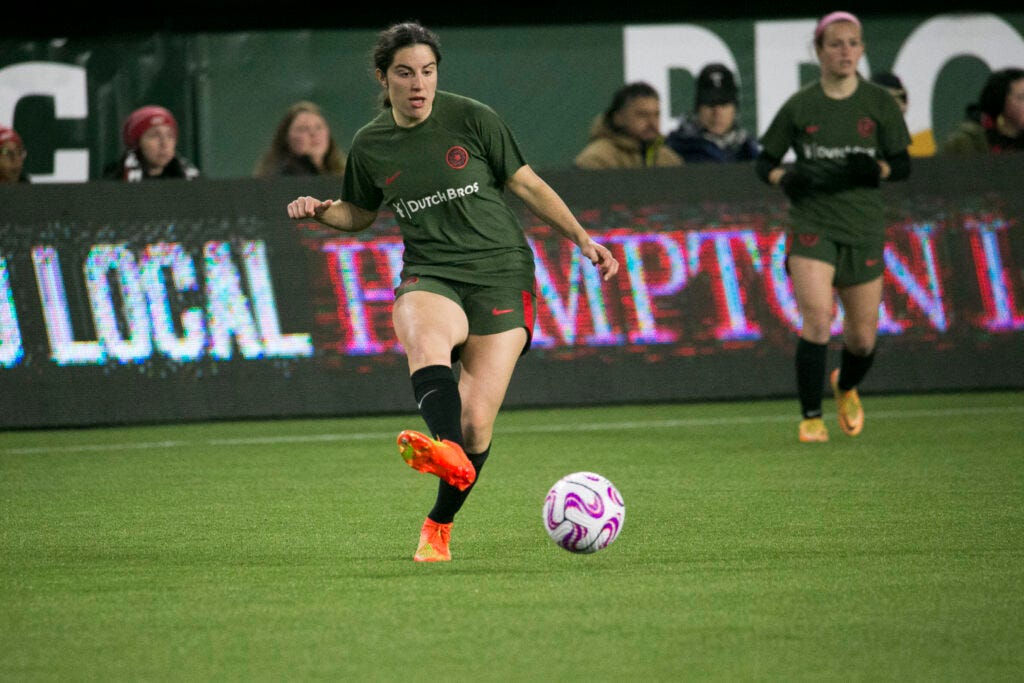 Defenders Meghan Klingenberg and Gabby Provenzano sign for one more ...