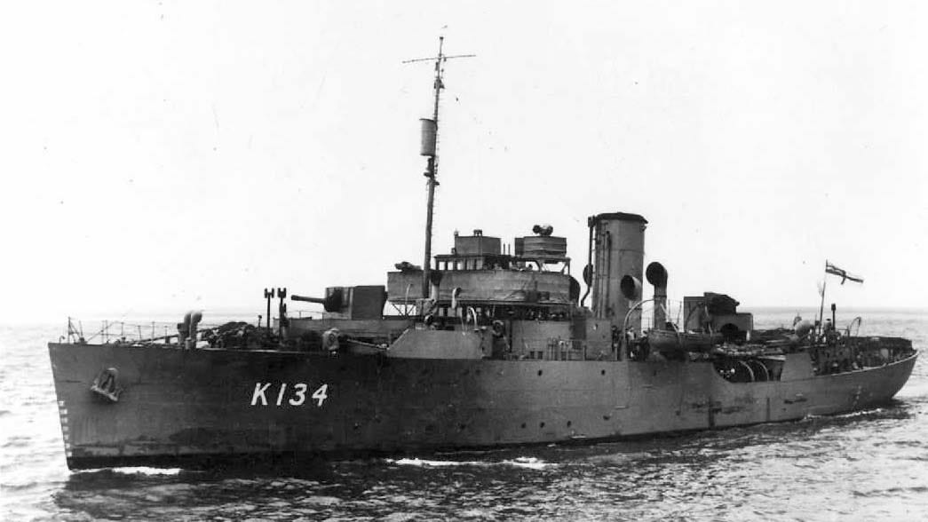 Convoy fights U-Boat Wolfpack - by Martin Cherrett