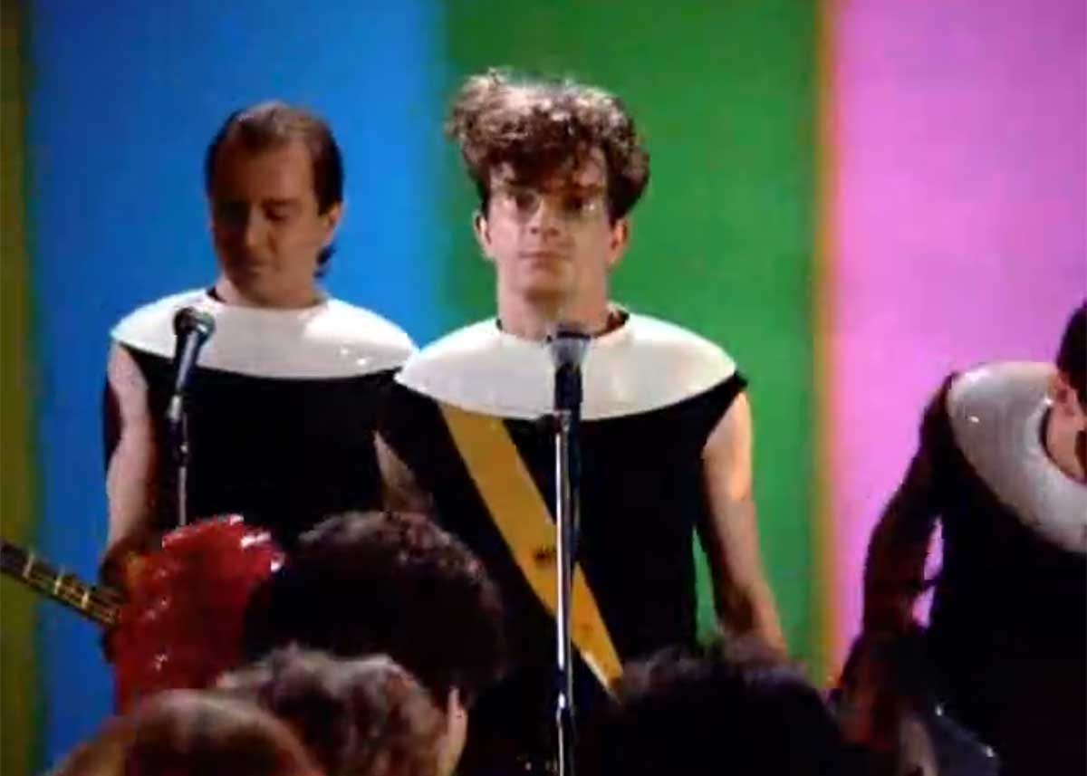 DEVO on the Classic 80’s Sitcom Square Pegs - The Retroist