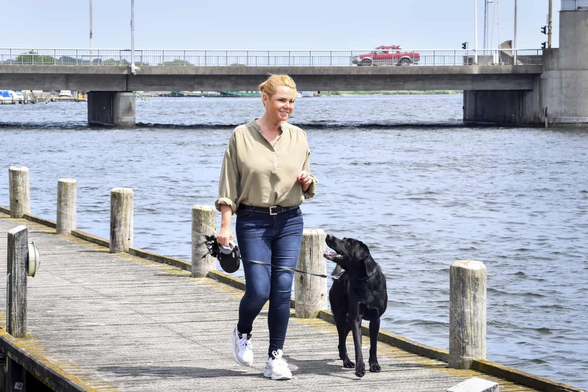 Swedish rocker Dennis Lyxzén has "massive heart attack"; Danish actor ...