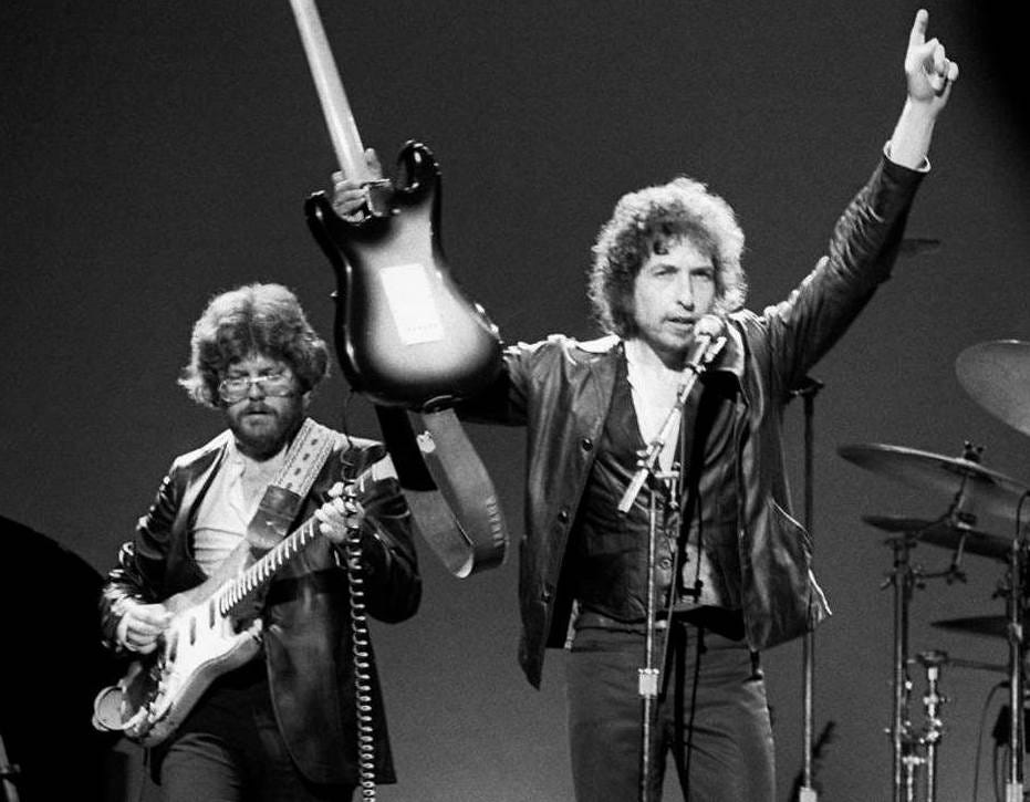 Fred Tackett Talks Three Years Playing Gospel Songs with Bob Dylan