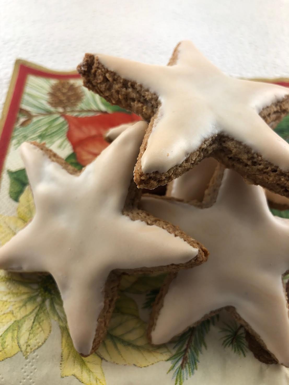 Zimtsterne - Life's a Feast by Jamie Schler