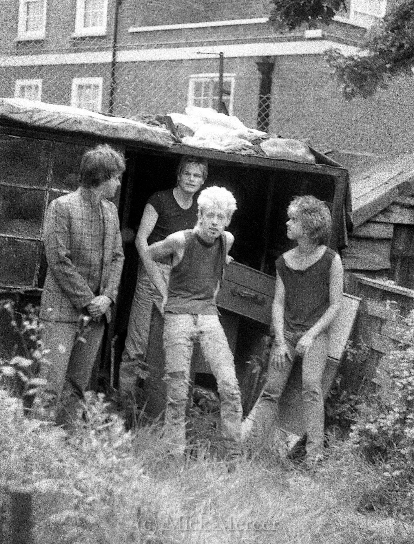 ON THIS DAY ... in 1981 - CHARGE - Mick Mercer's Panache