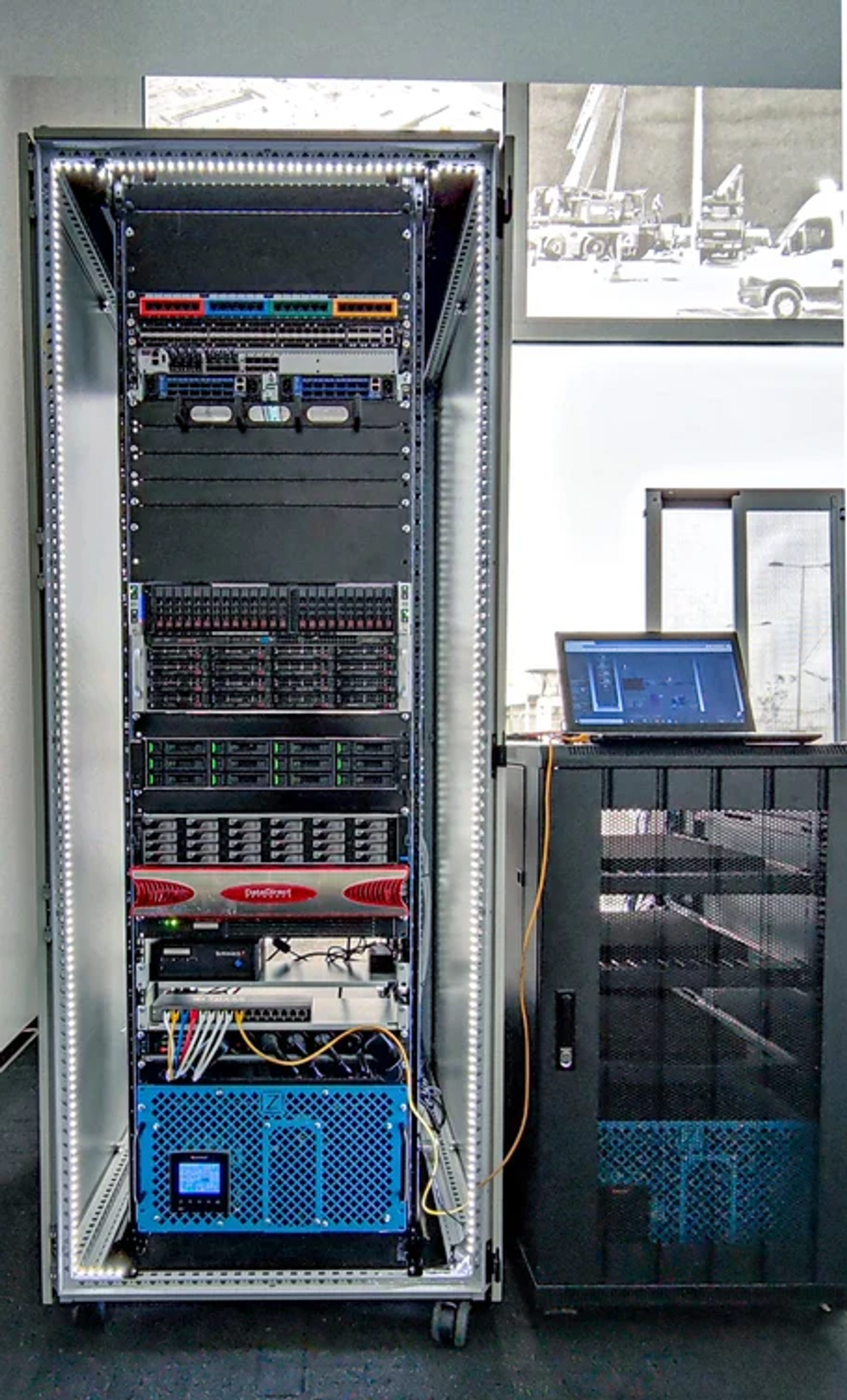 Exploring Liquid Cooling: The Future of Data Center Efficiency and ...