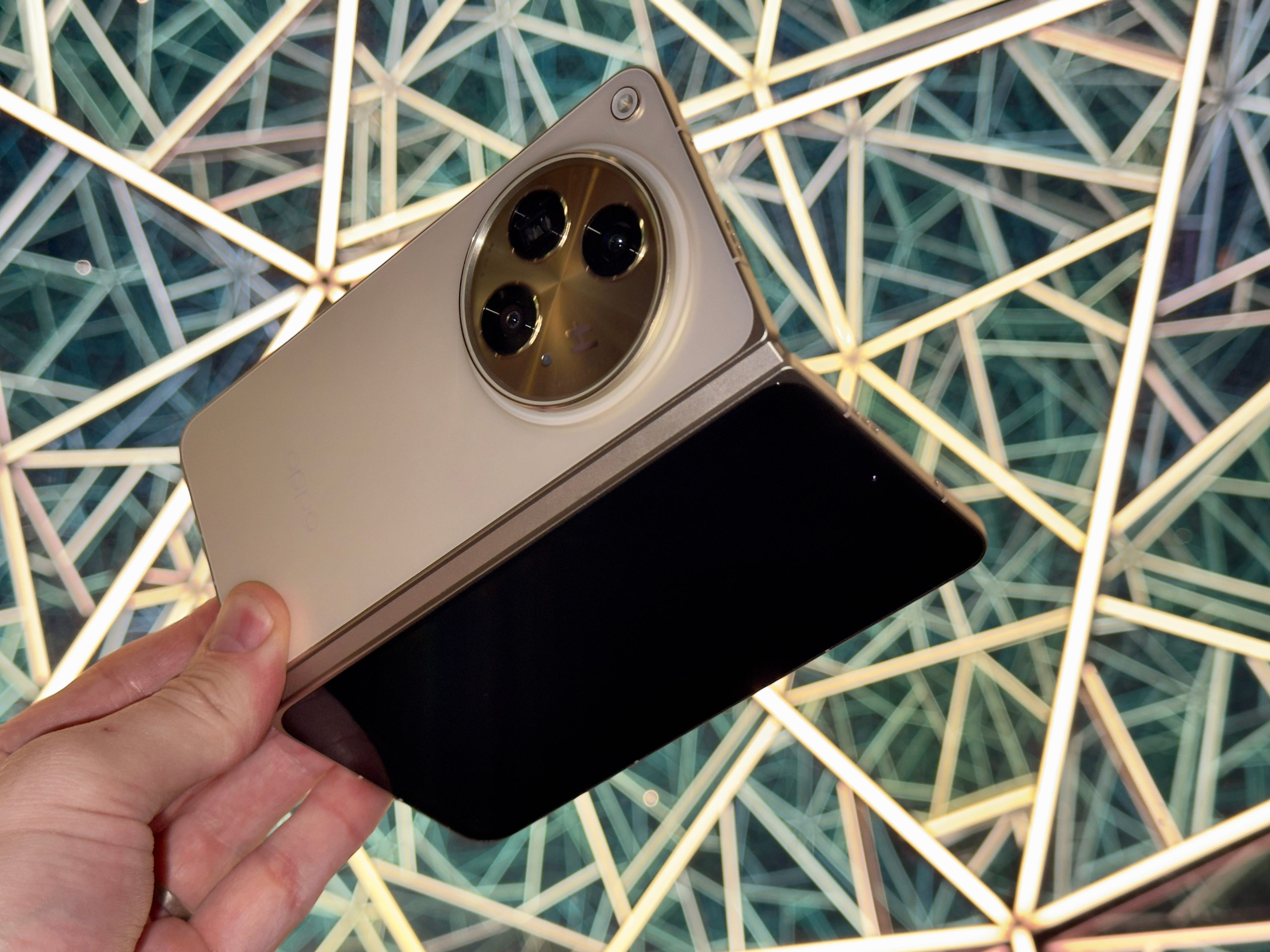 Oppo Find N3 review: above the Fold - by Sam Byford