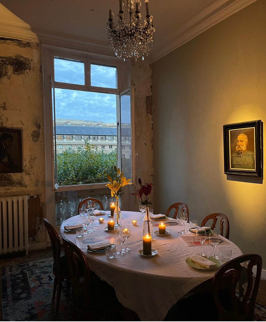 Where to eat with a big group in Paris - by Meg Zimbeck