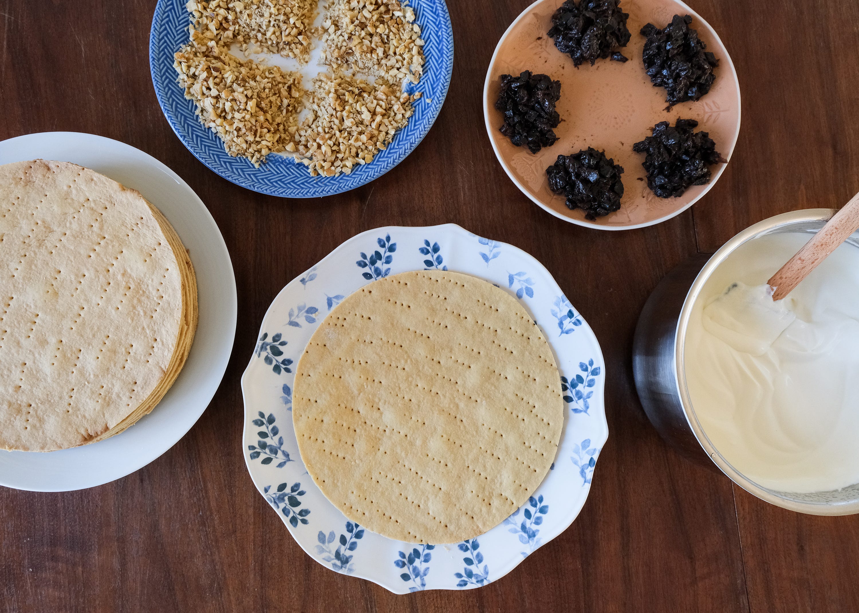 Medovyk – delicious Ukrainian honey cake recipe