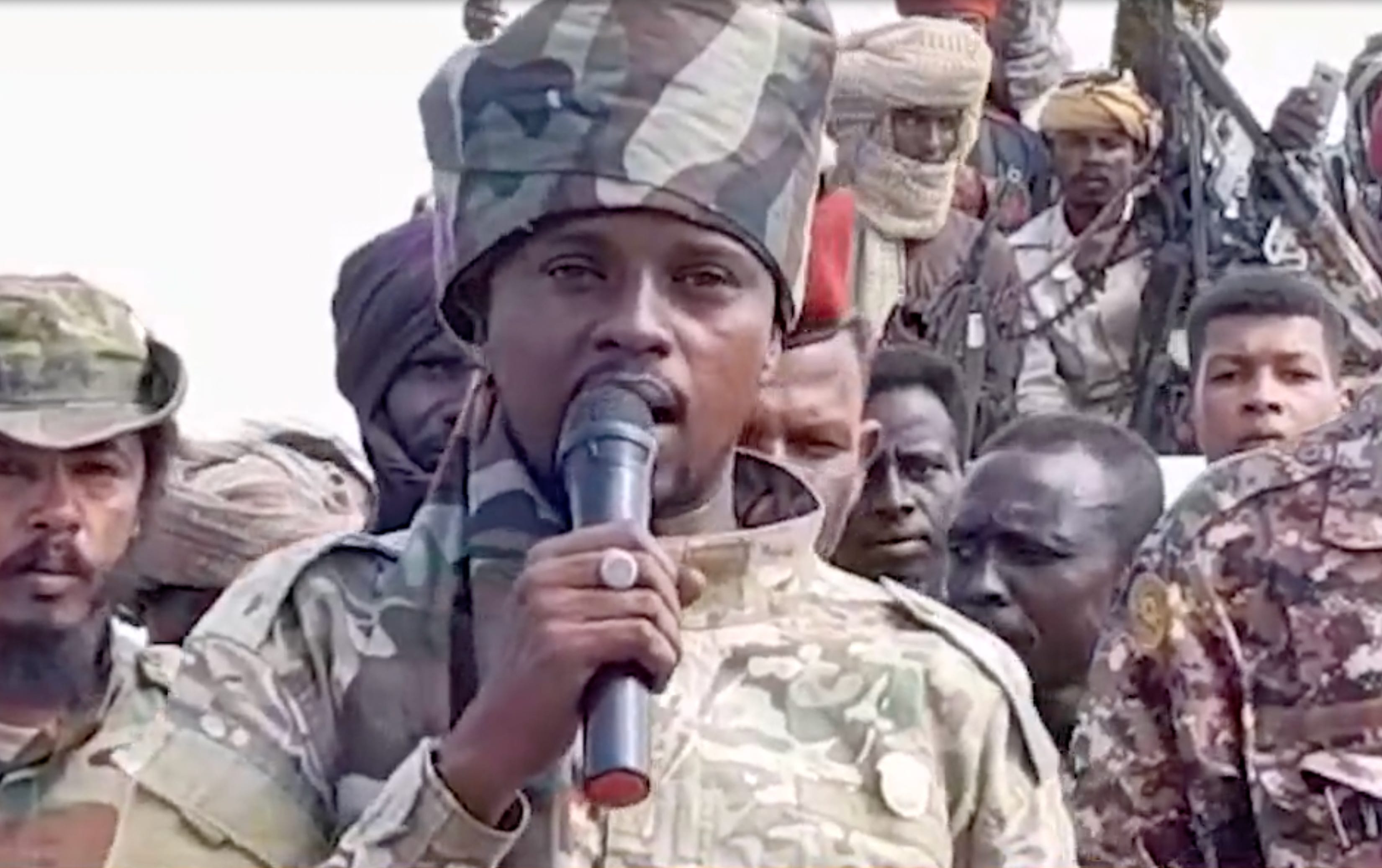 Minawi denies defection of a group of SLA to RSF