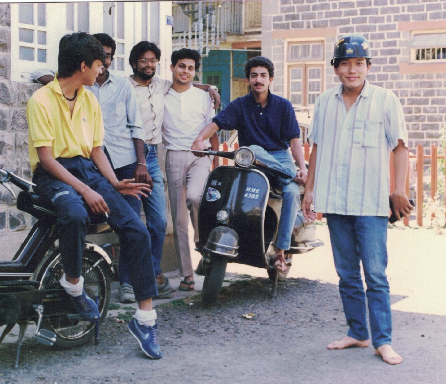My Old Bajaj Scooty - by Jayant Hardikar - ISeeLife