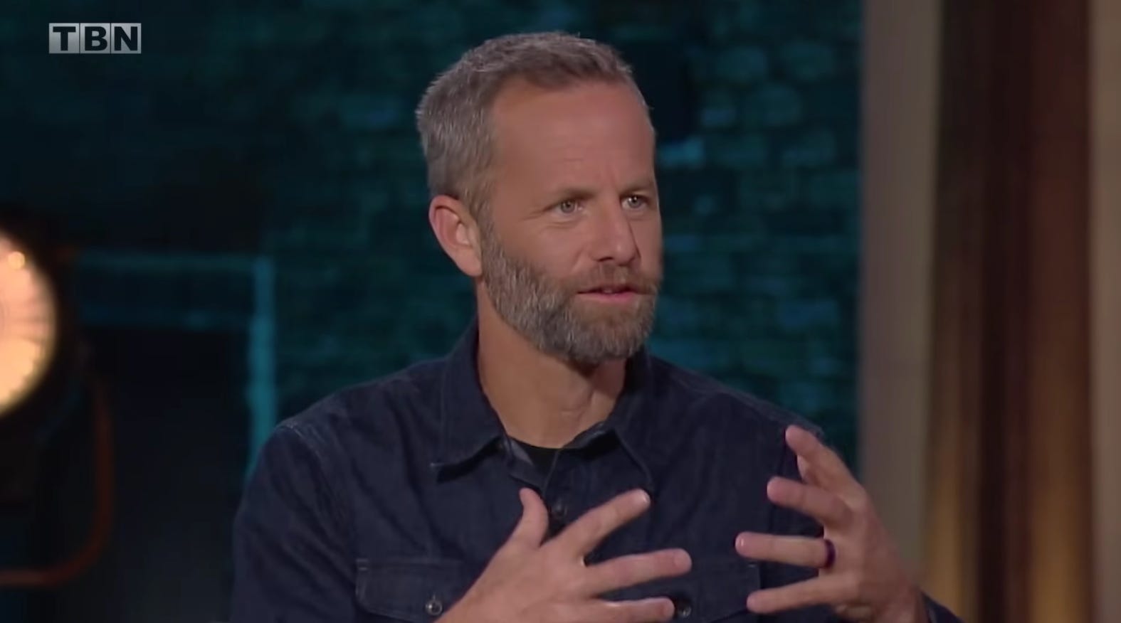 Kirk Cameron wants schools to ditch Scholastic book fairs for a right ...