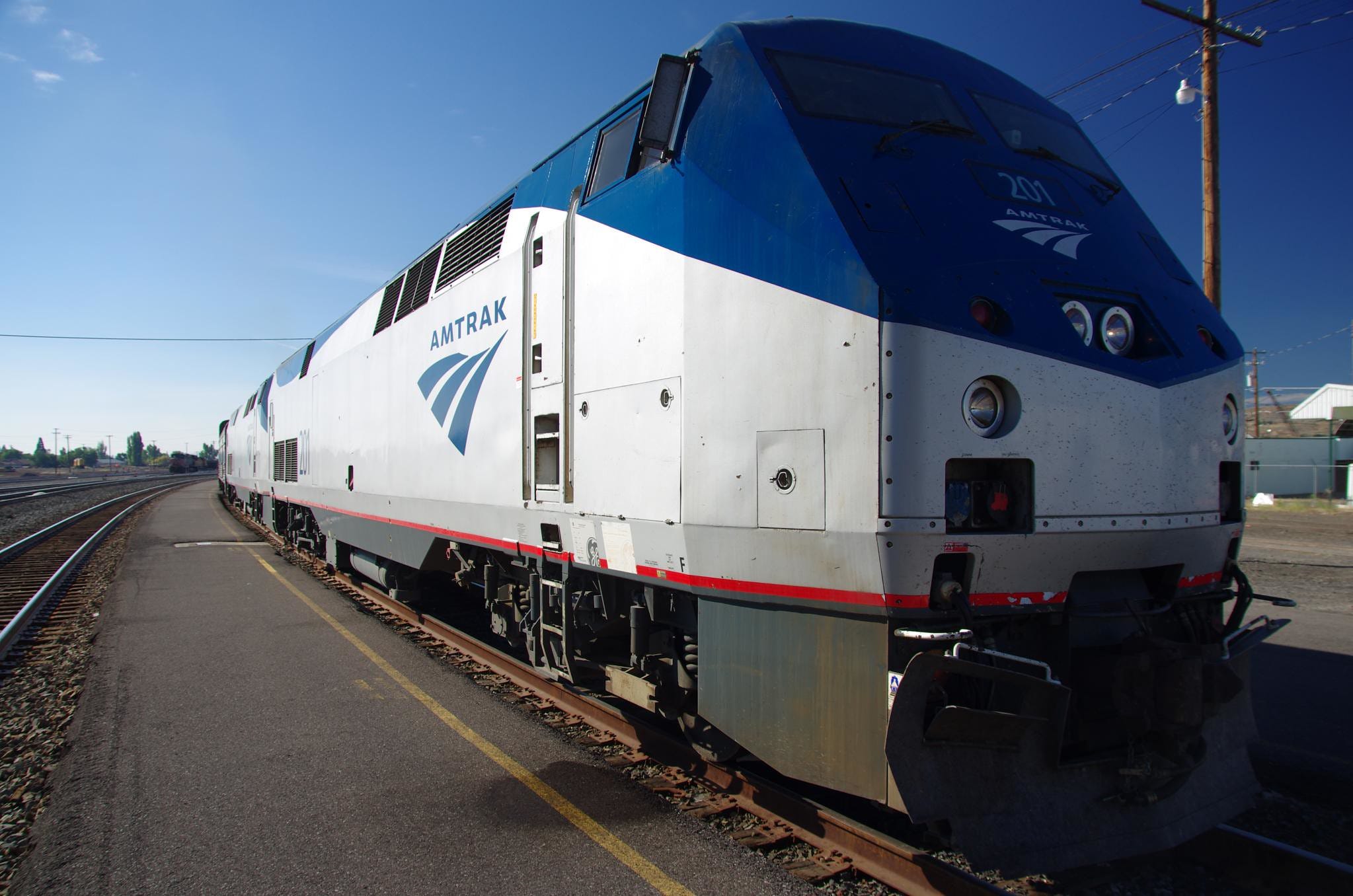 Why I ditched Amtrak for the Plane - by Ryland - Lu Lines