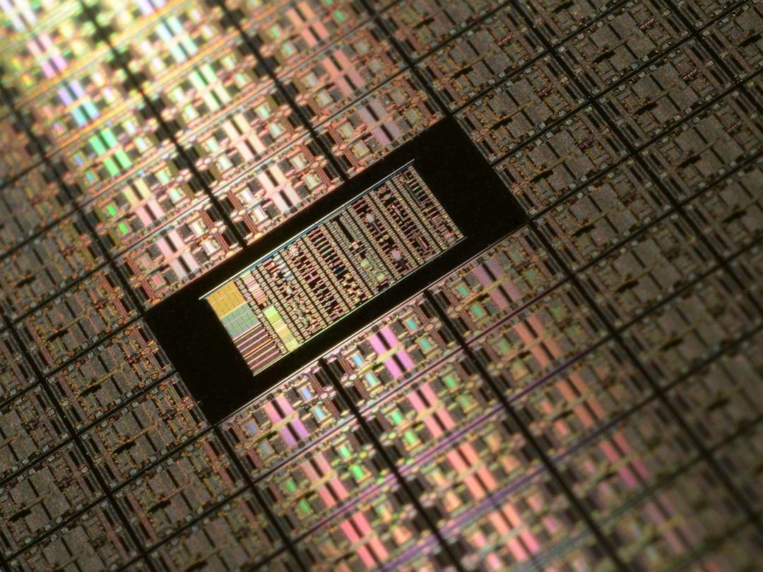 The 4 Wildest Facts About ASML's EUV Machines