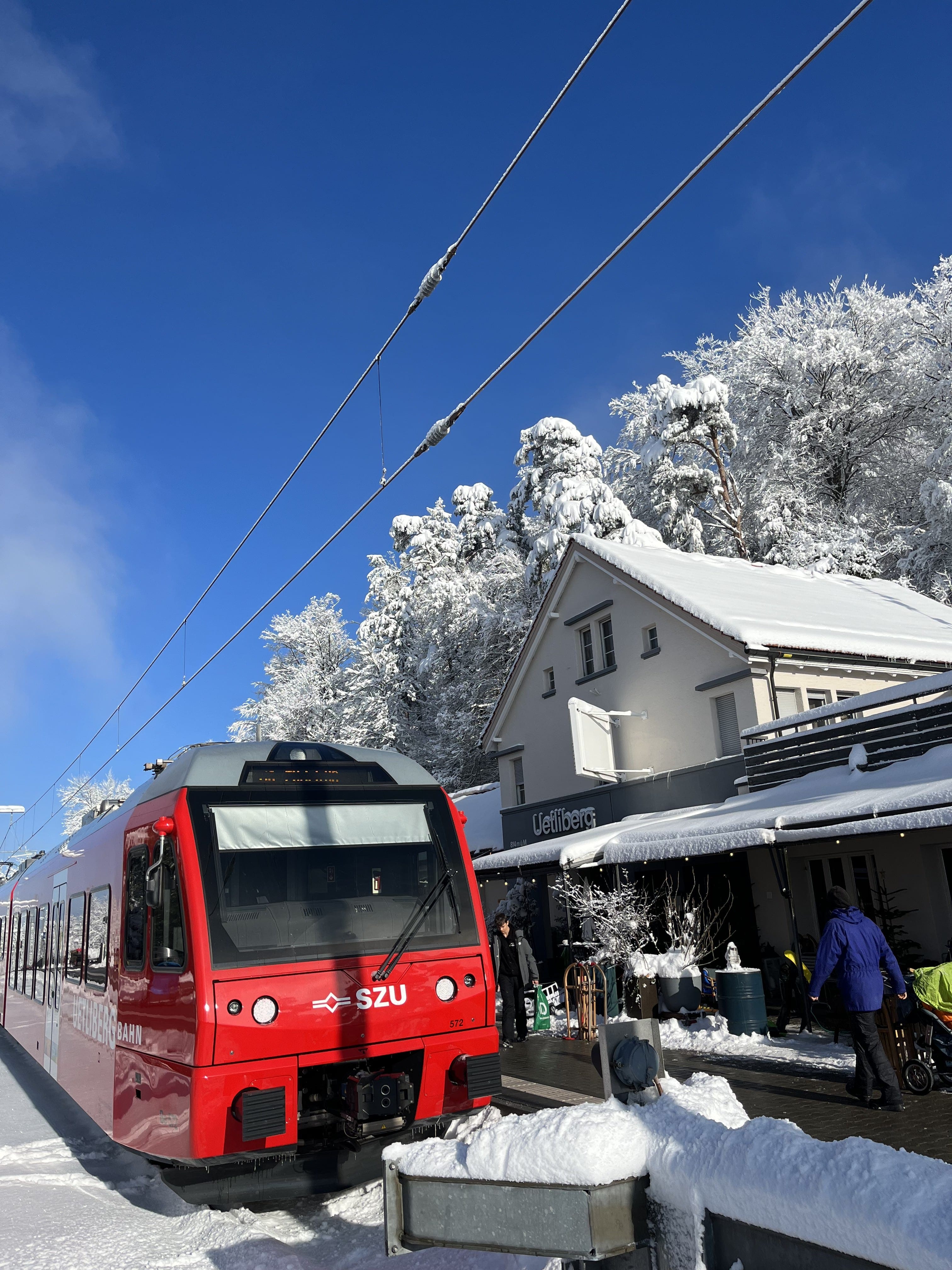 Première neige en Suisse, un week-end magique et féerique.