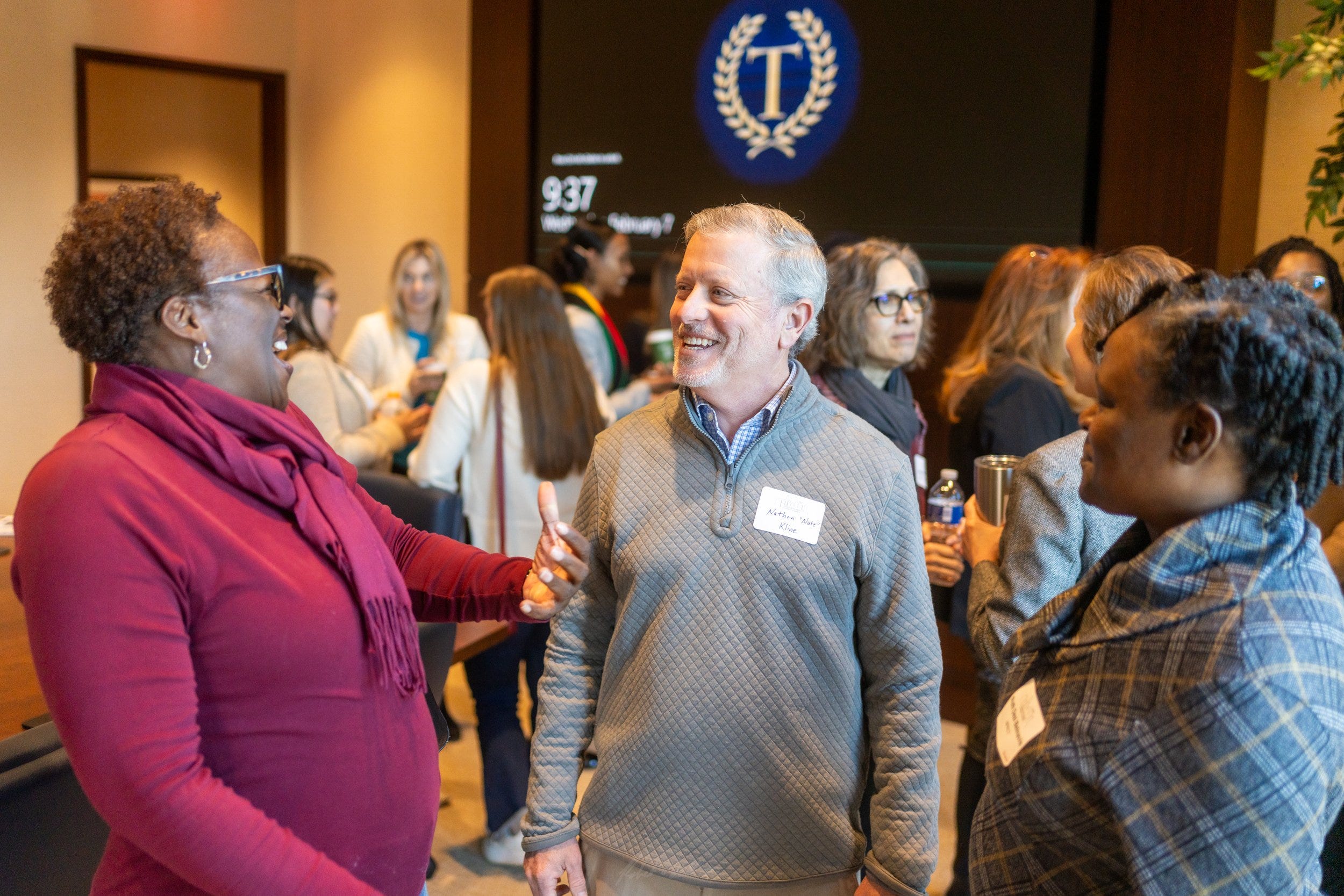 Newsletter 2/23: How to strengthen your networking muscle