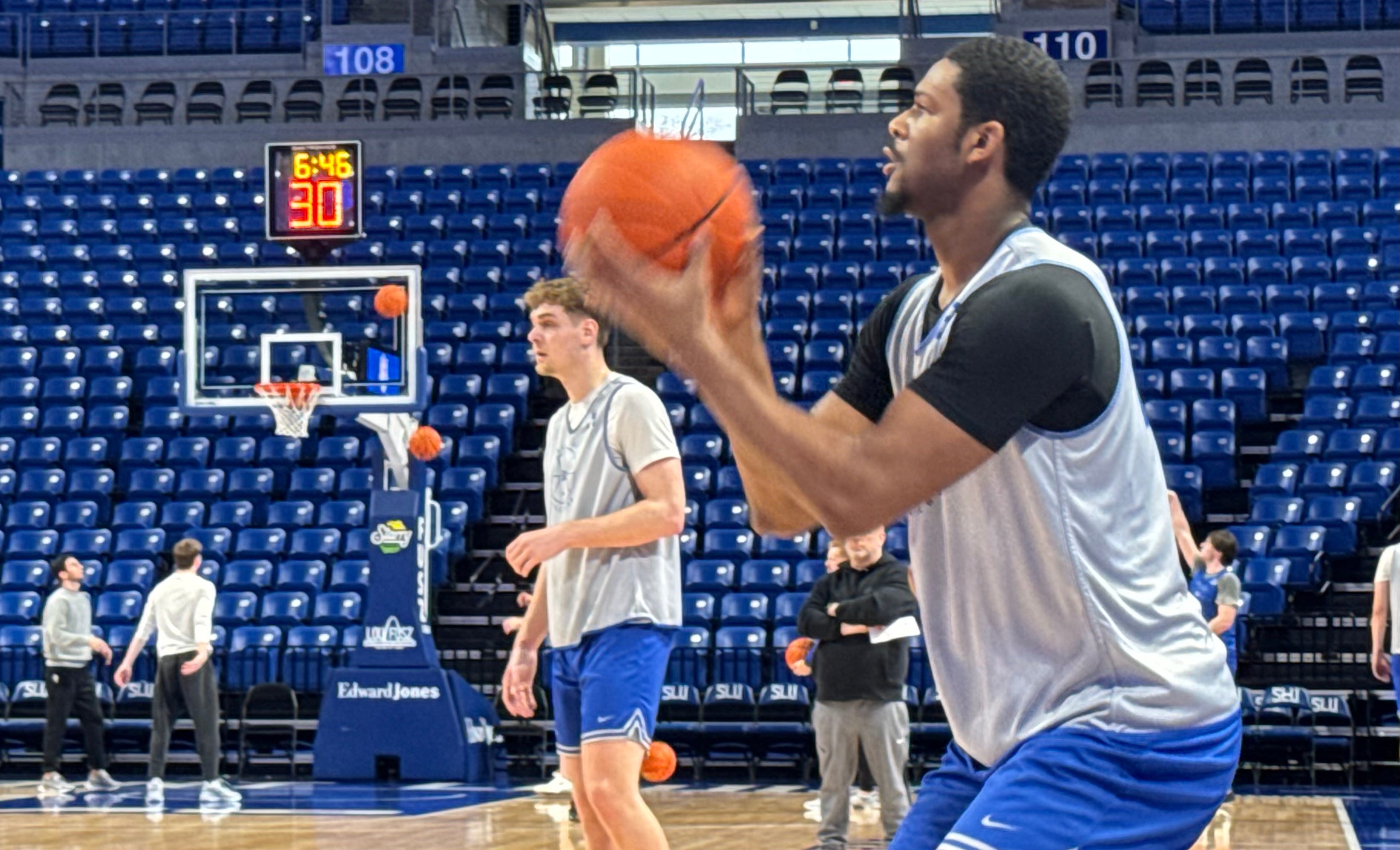 AJ Casey heads to the portal after injuries sidetracked his expected ...