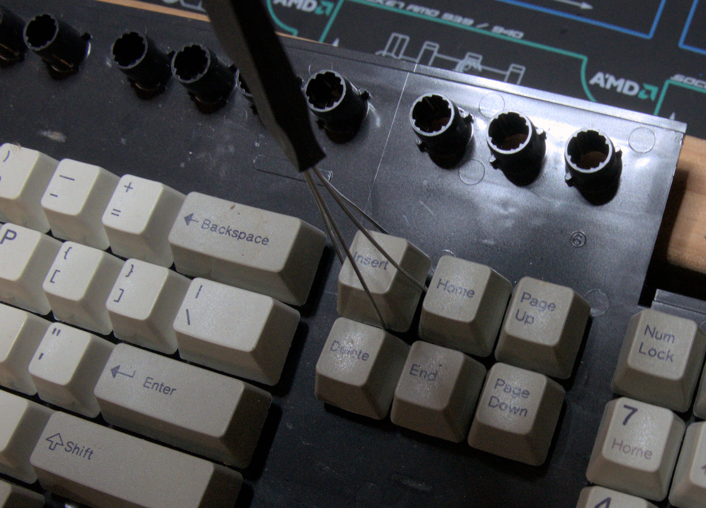 Ultimate Guide to Bolt Modding the IBM Model M Keyboard