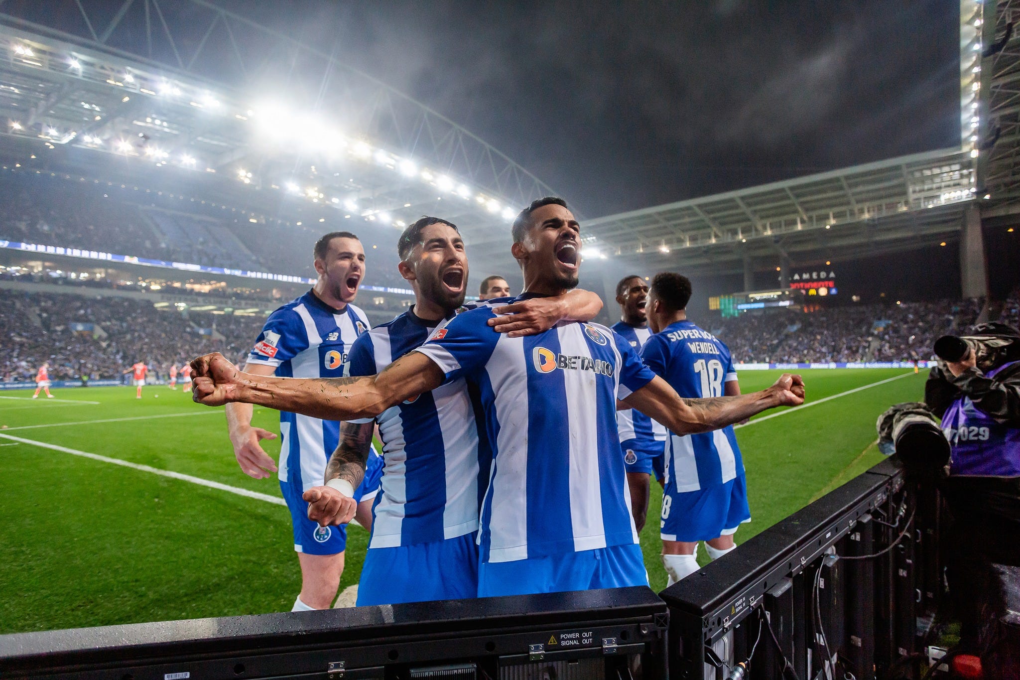 O jogo das diferenças - António Tadeia