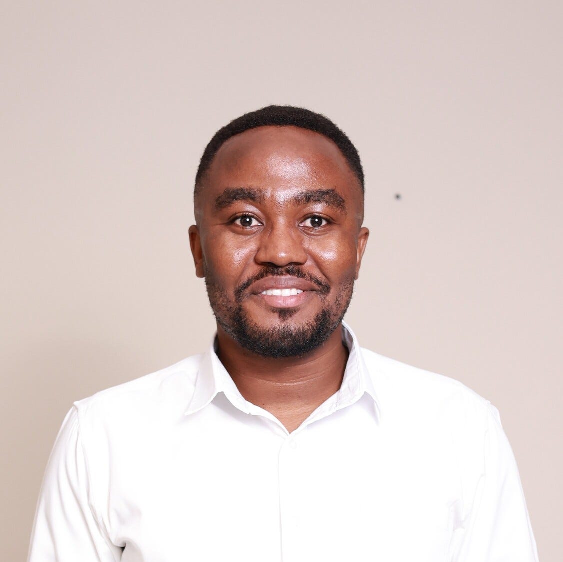 Contacts, Subscriber Numbers, Similar Newsletters - Kakande’s Substack