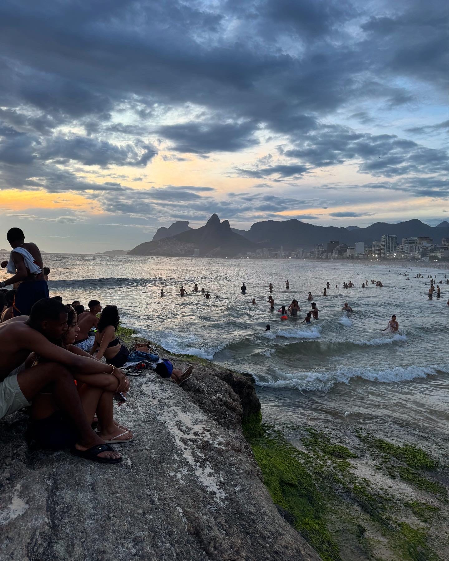 A Definitive Guide To Music & Food in Rio de Janeiro