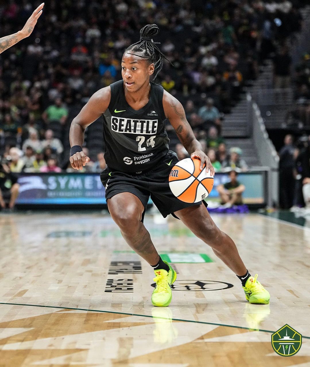 LA Sparks Spoil Jewell Loyd Day with 91-89 win over Storm