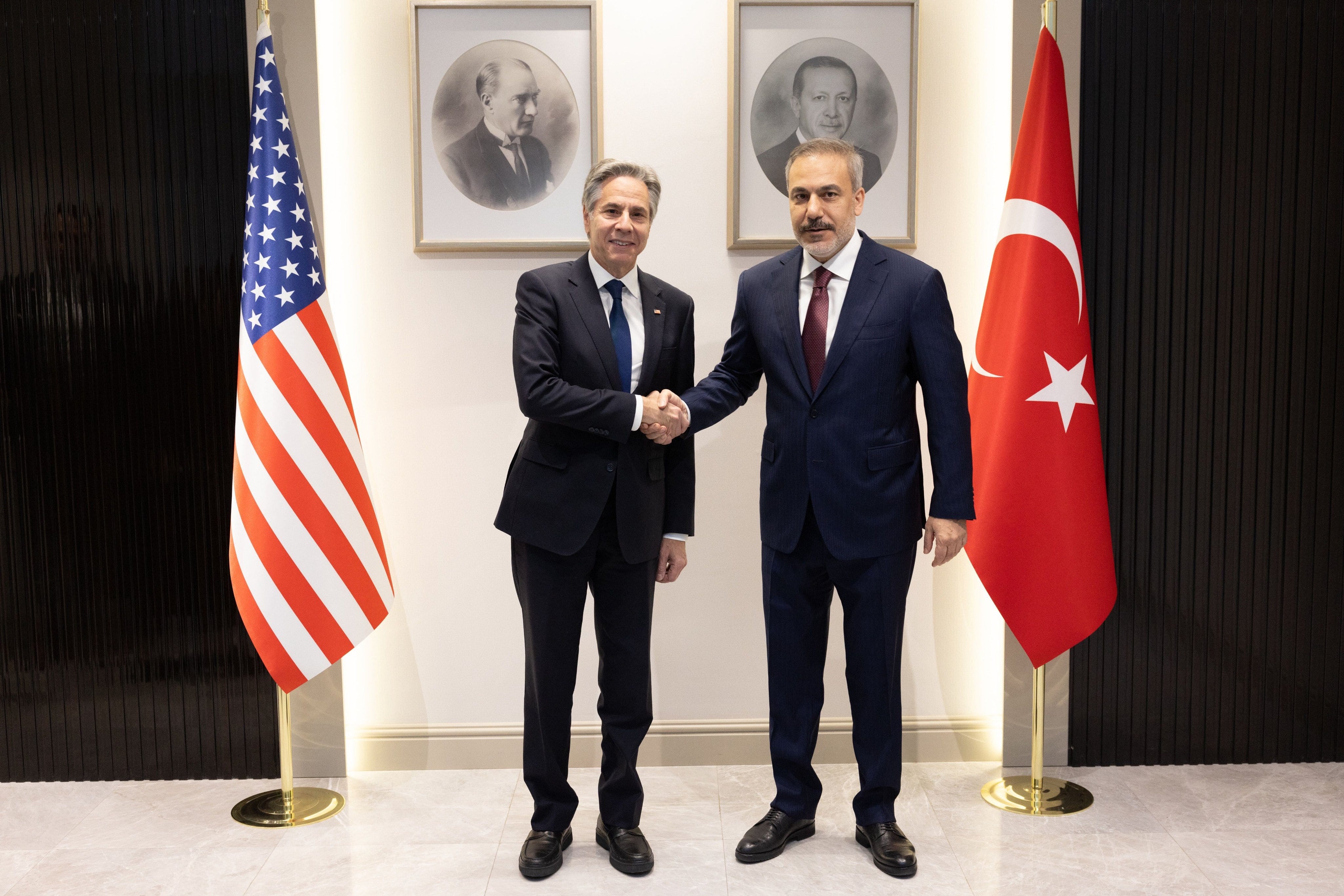 US In "Direct Contact with" Syrian Rebels Amid Global Debates on HTS ...