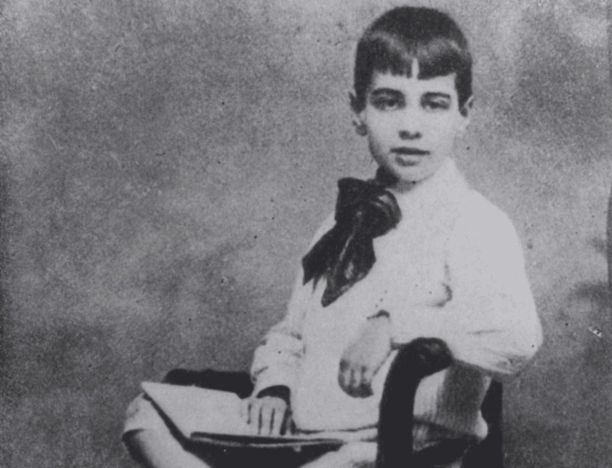 The Labyrinth of Jorge Luis Borges - by Ancient Andes