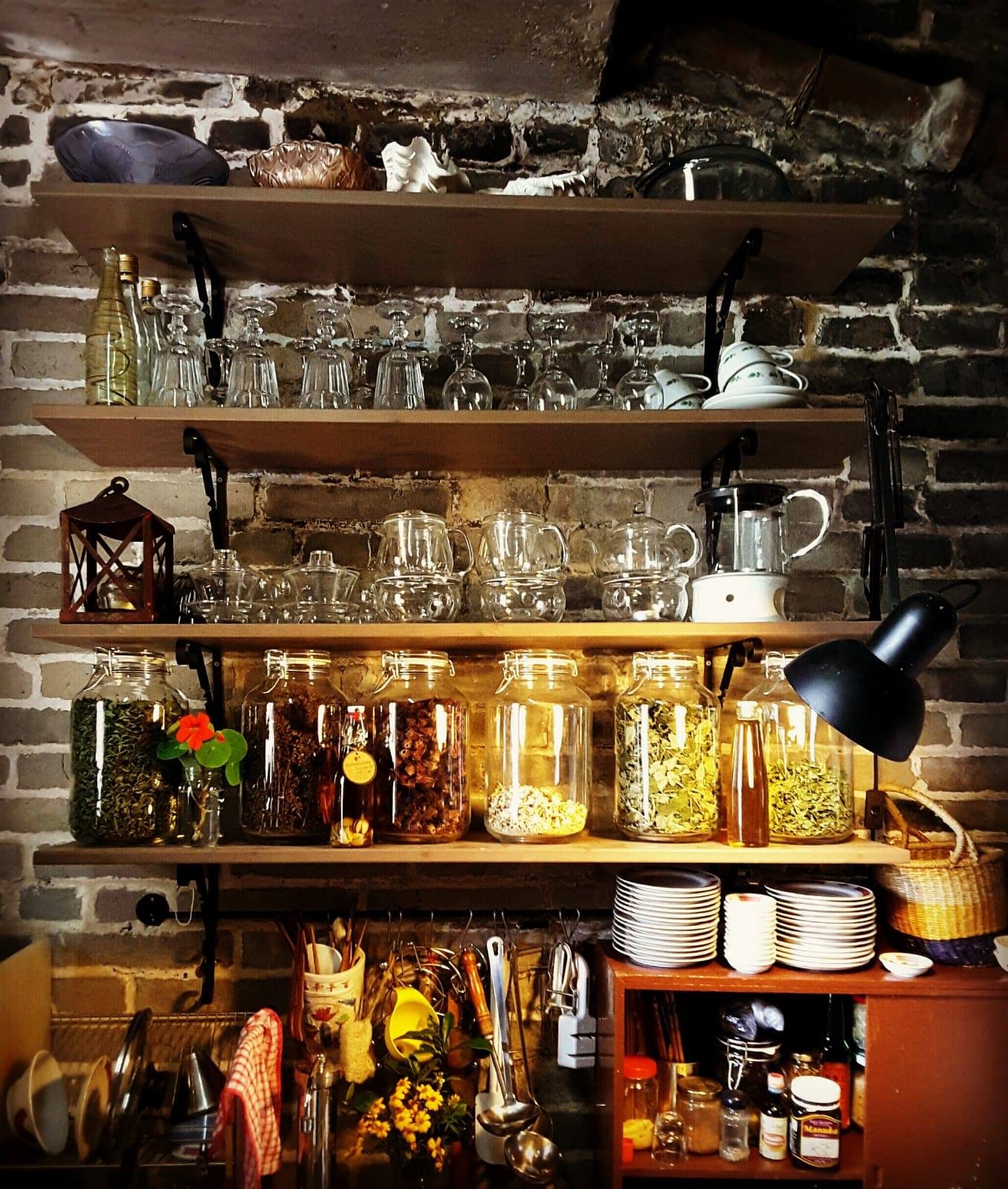 How to decorate a small tea house in hundred years old farmhouse