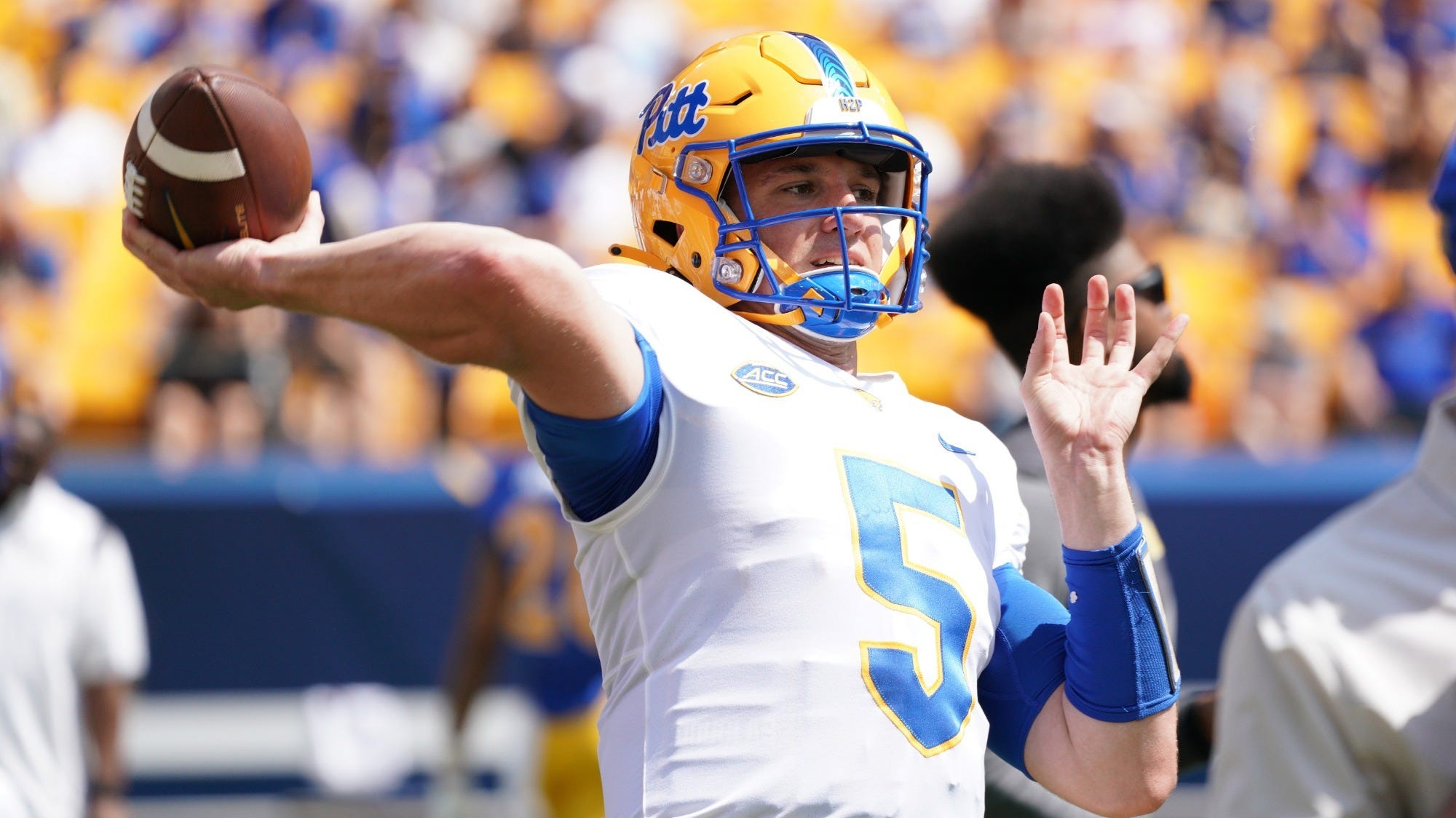 College Football QB Report - George MacIntyre releases Top 10