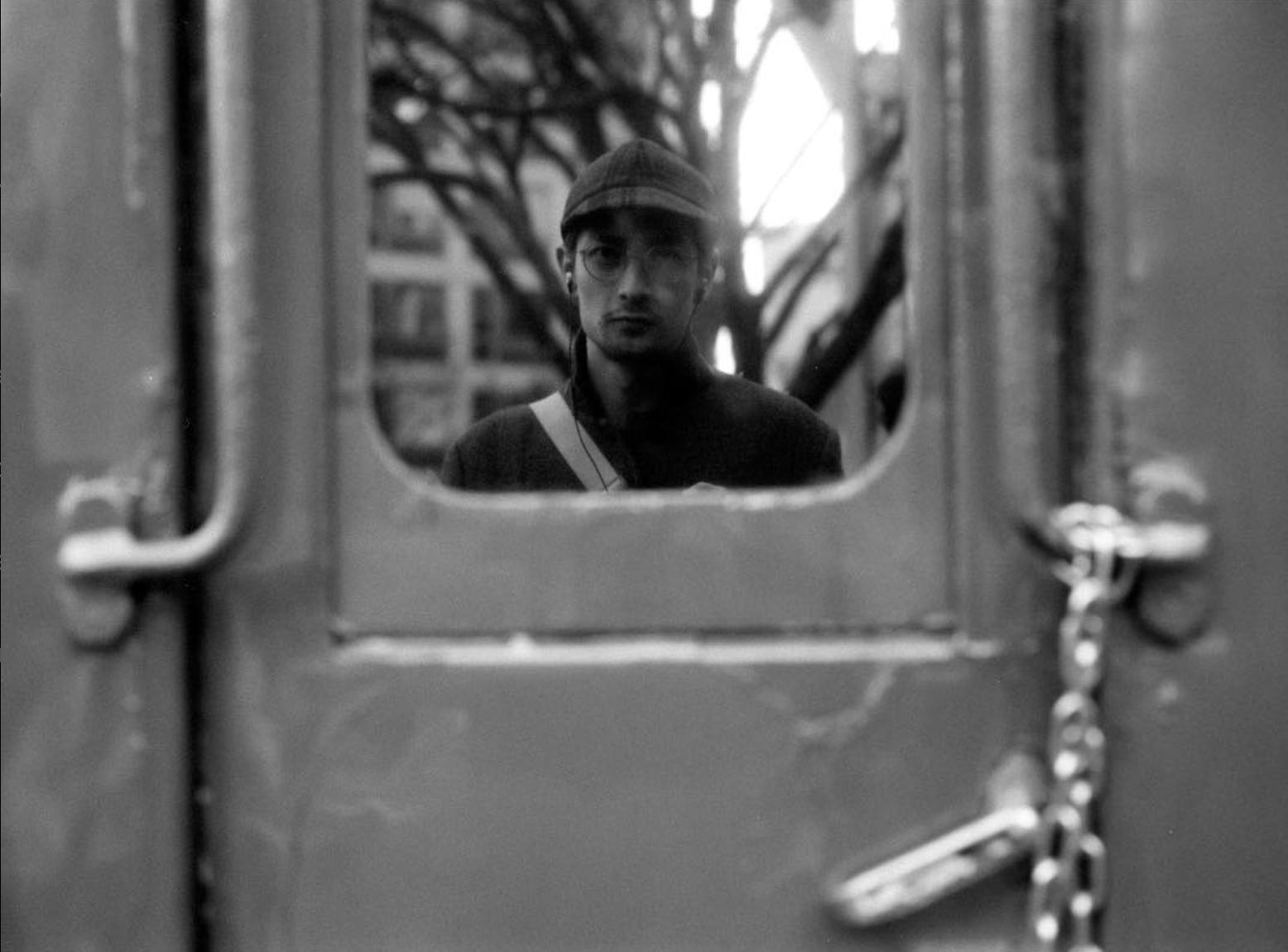 Who am I, and where am I? - by Ulysses Aoki - Shoot.