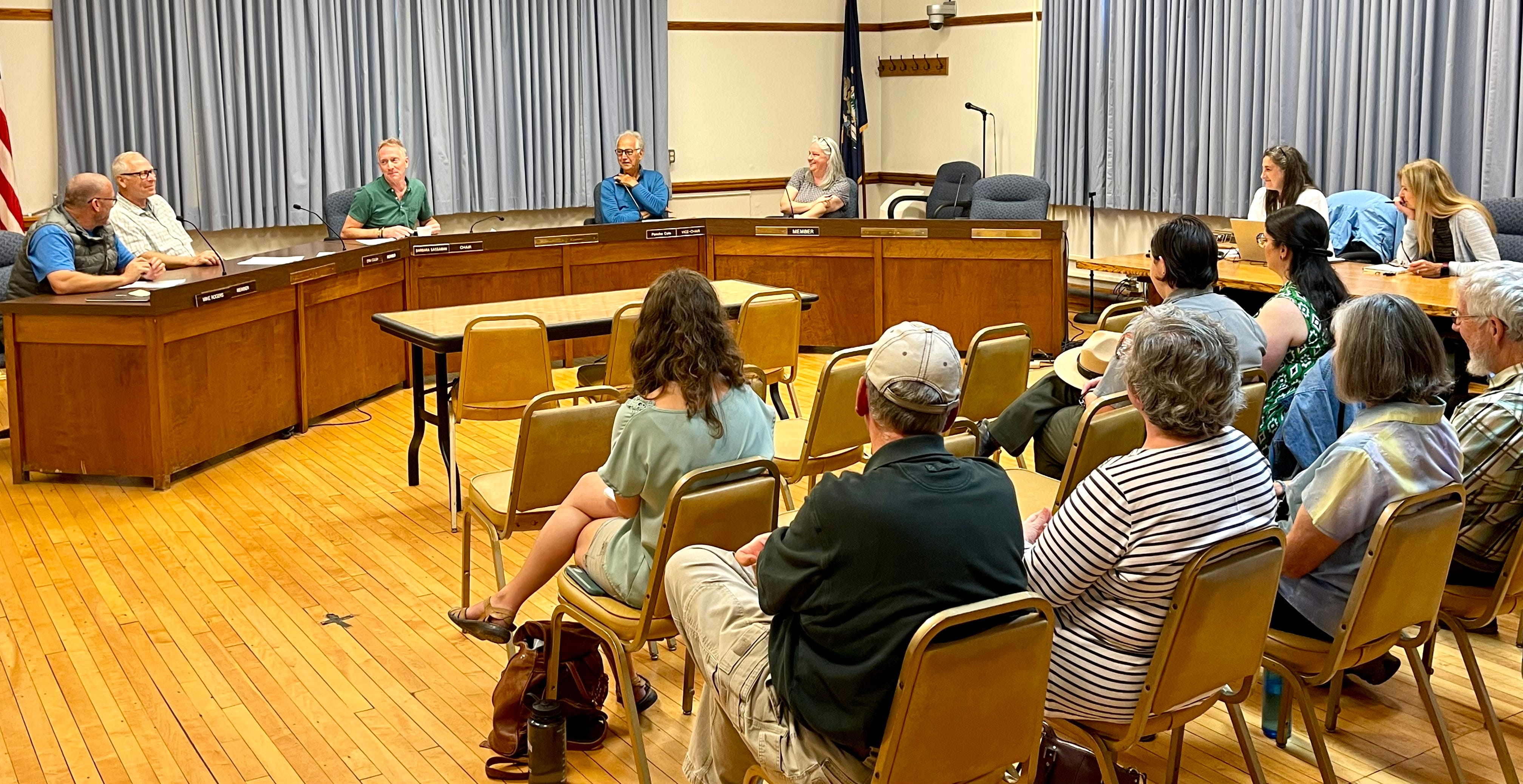 Parks and Recreation votes not to recommend a dog park at town athletic ...