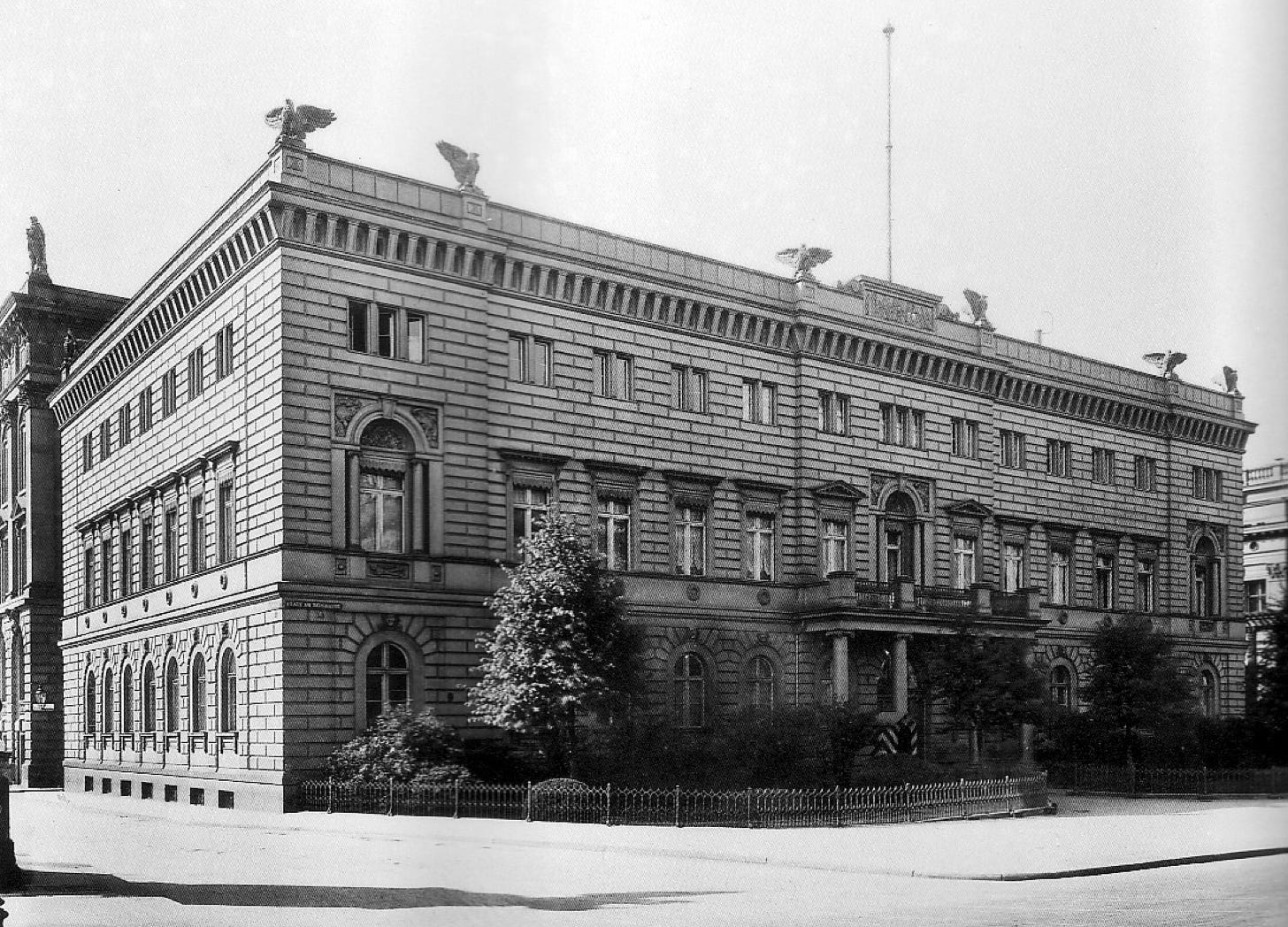 The Artillery School in Berlin (I)