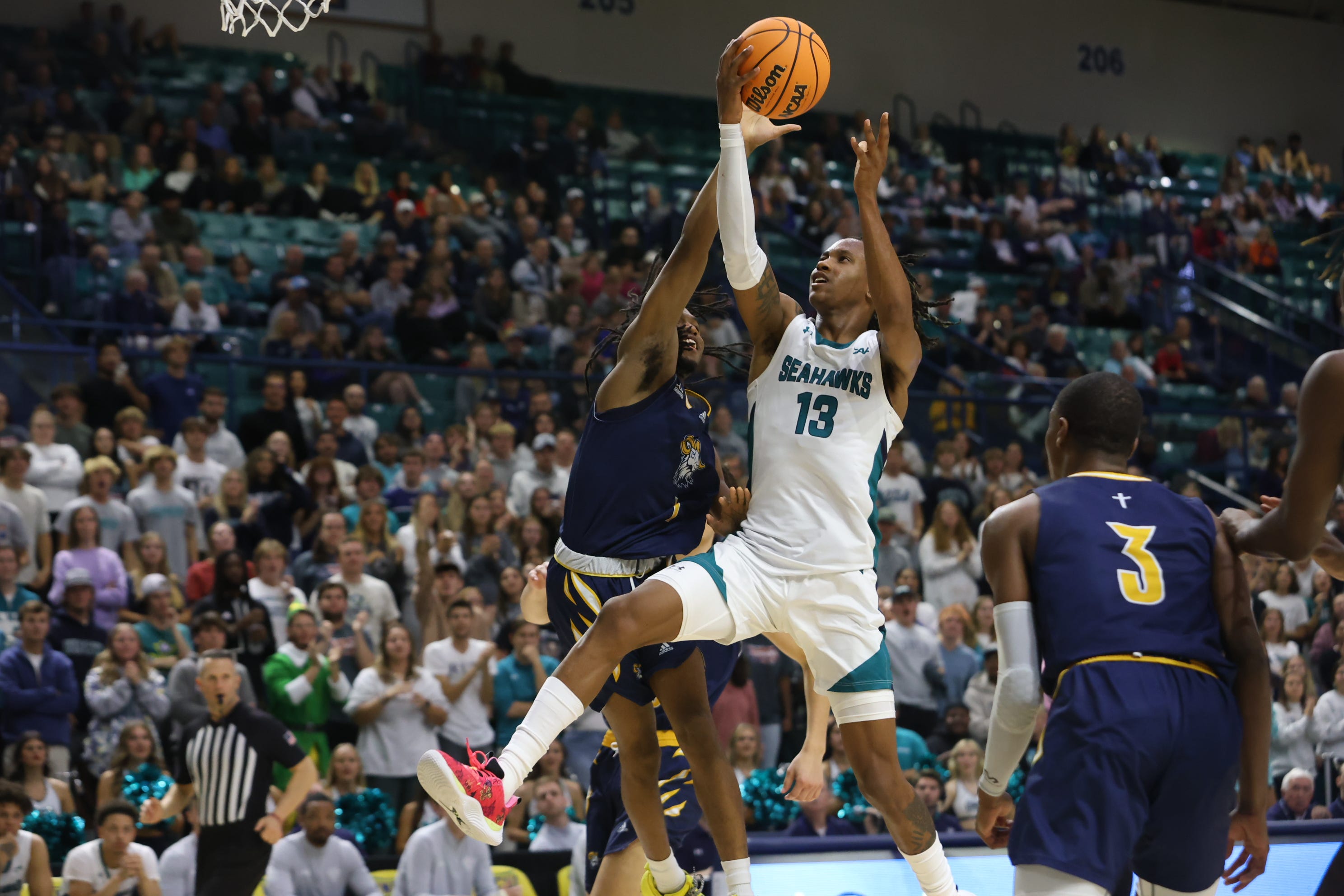 UNCW Looking to Bounce Back at Dunk City