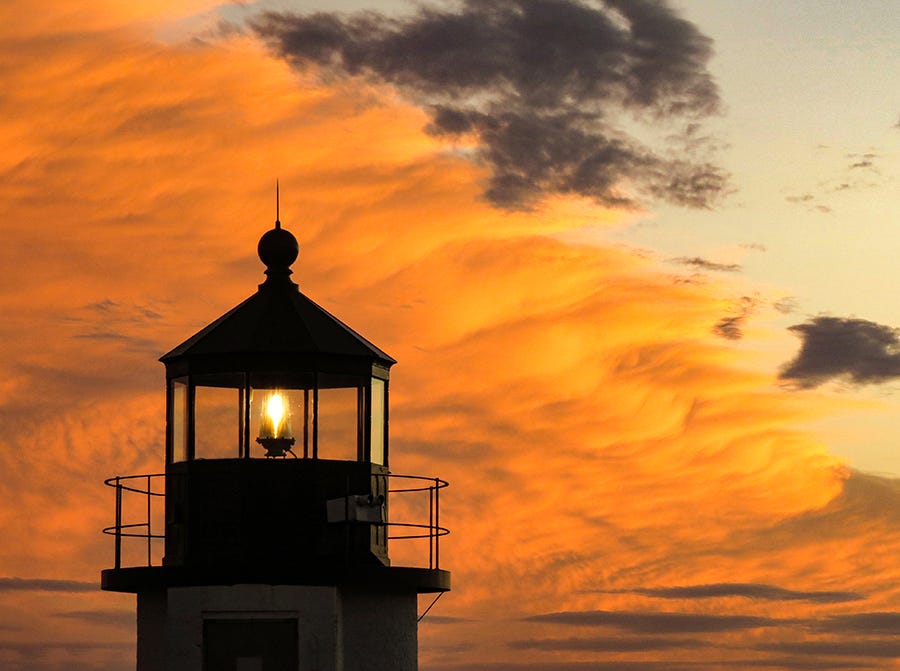Maine Lighthouse Optics - by Bob Trapani, Jr.