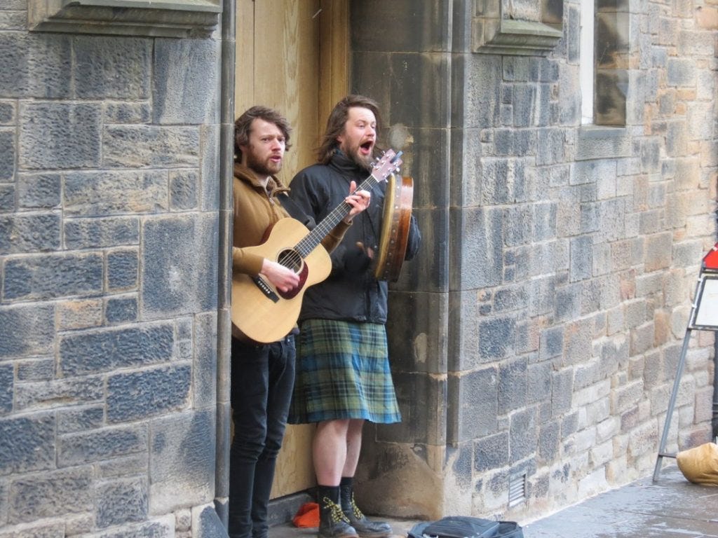 Exploring Edinburgh's Charm: A First-Time Visitor's Perspective