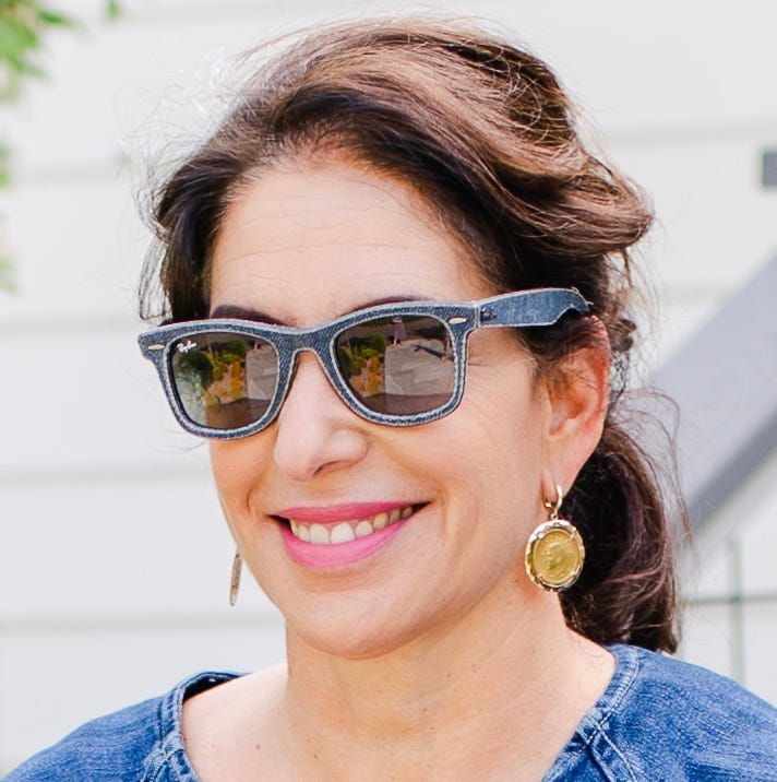 Lisa Grotts | Golden Rules Gal | Substack