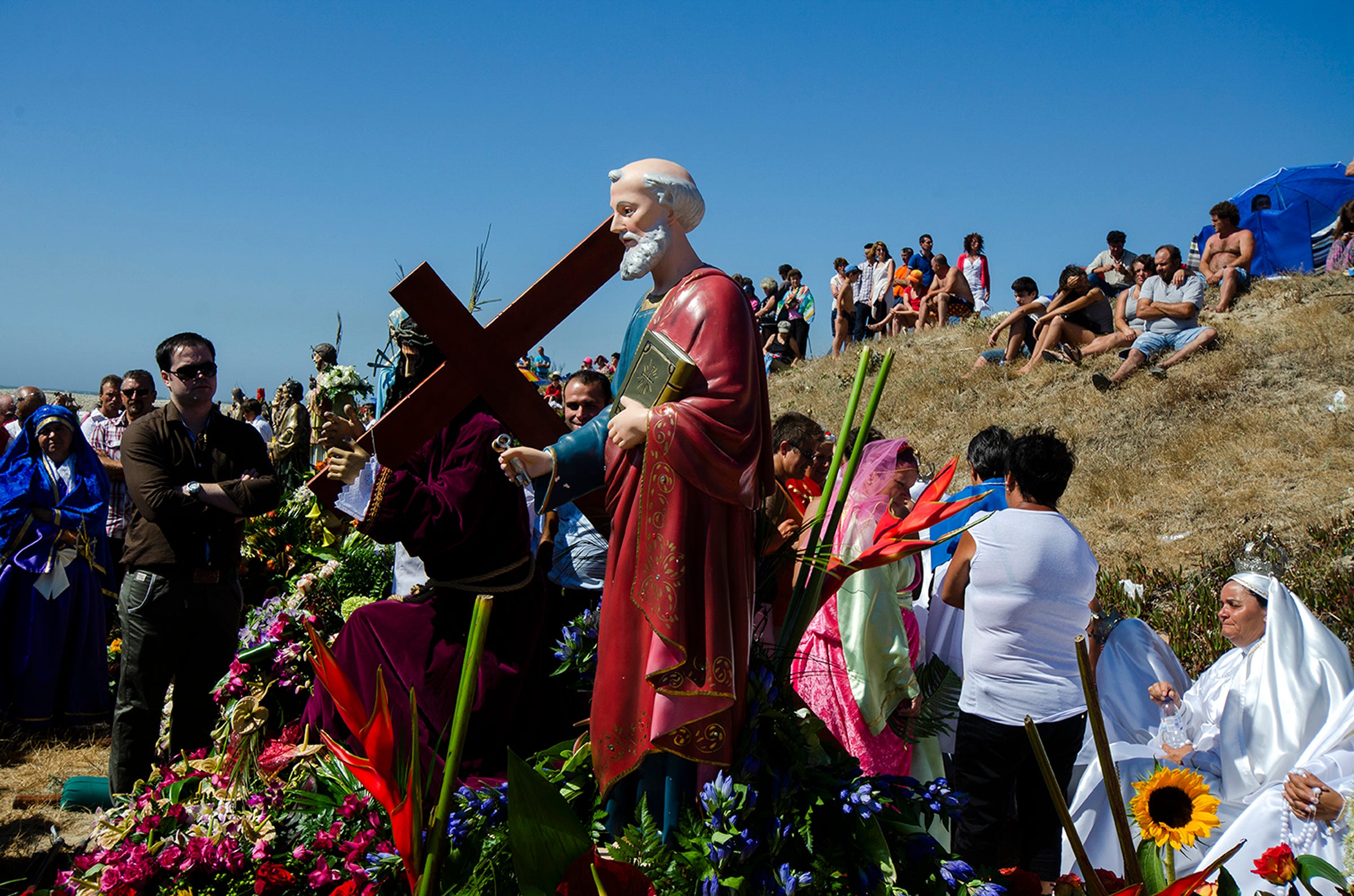 📸 Photo series #14: Deep dive into an annual pilgrimage in Portugal