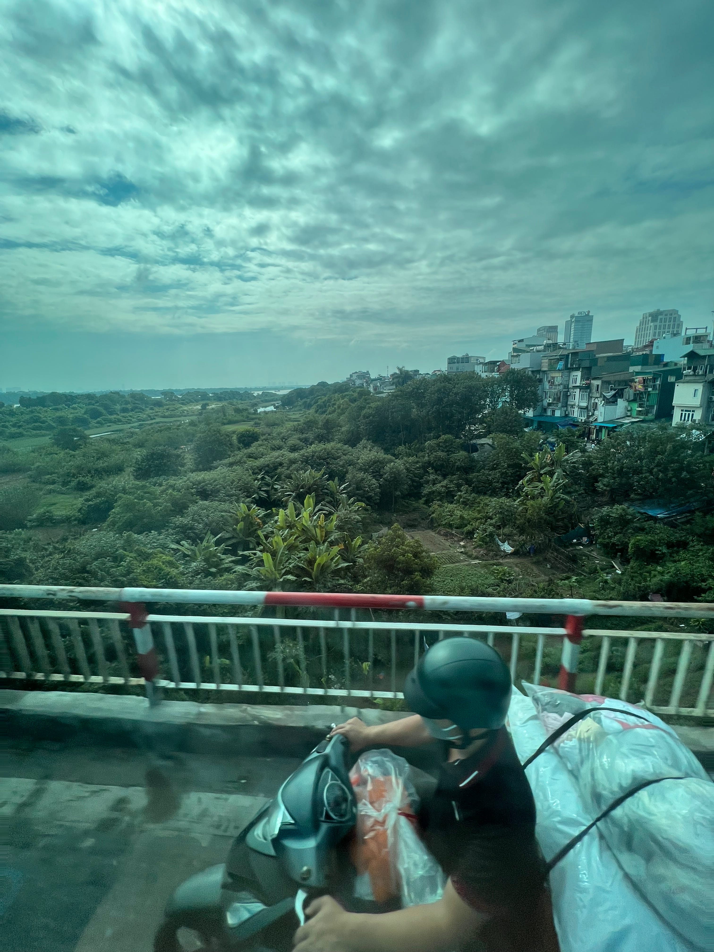 Live in Hanoi (bootleg) - Kevin Morby's Fam Club